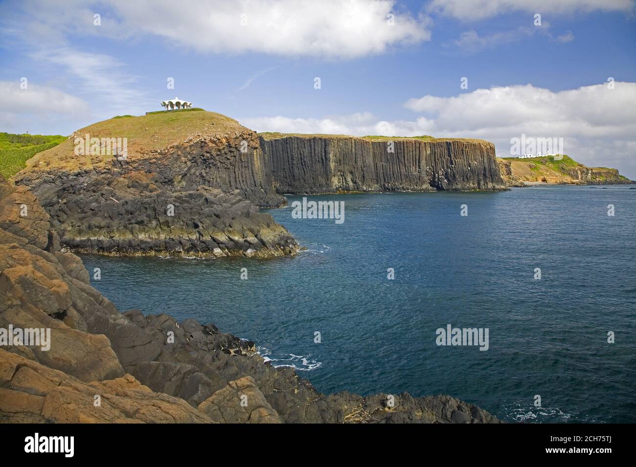 Taiwan Penghu Qimei columnar basalt coast Stock Photo - Alamy