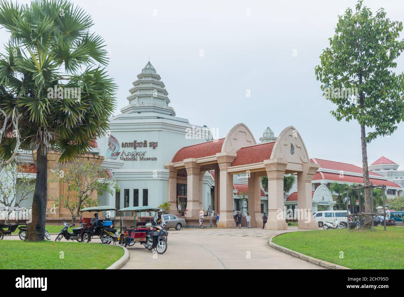 Architecture of the Angkor National Museum in Siem Reap Stock Photo - Alamy