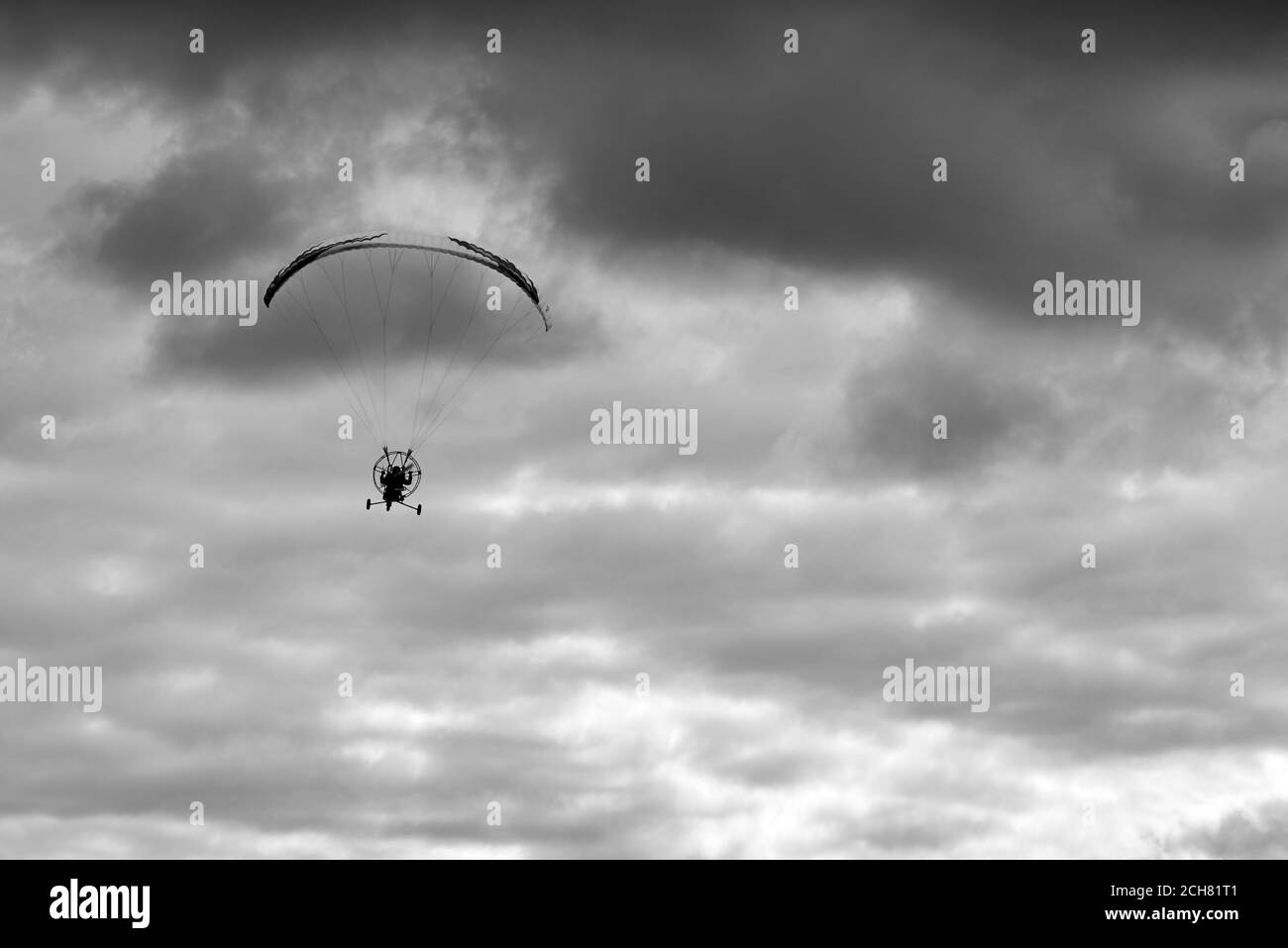 Motorized paragliding Black and White Stock Photos & Images - Alamy