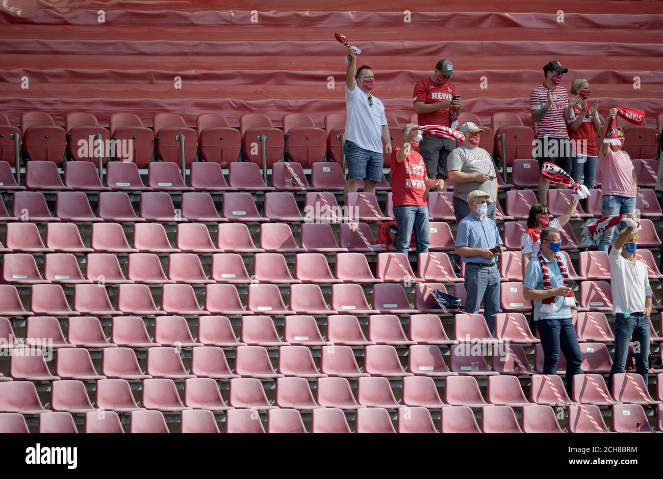 Feature, 300 fans were allowed into the stadium, soccer DFB Pokal 1st ...