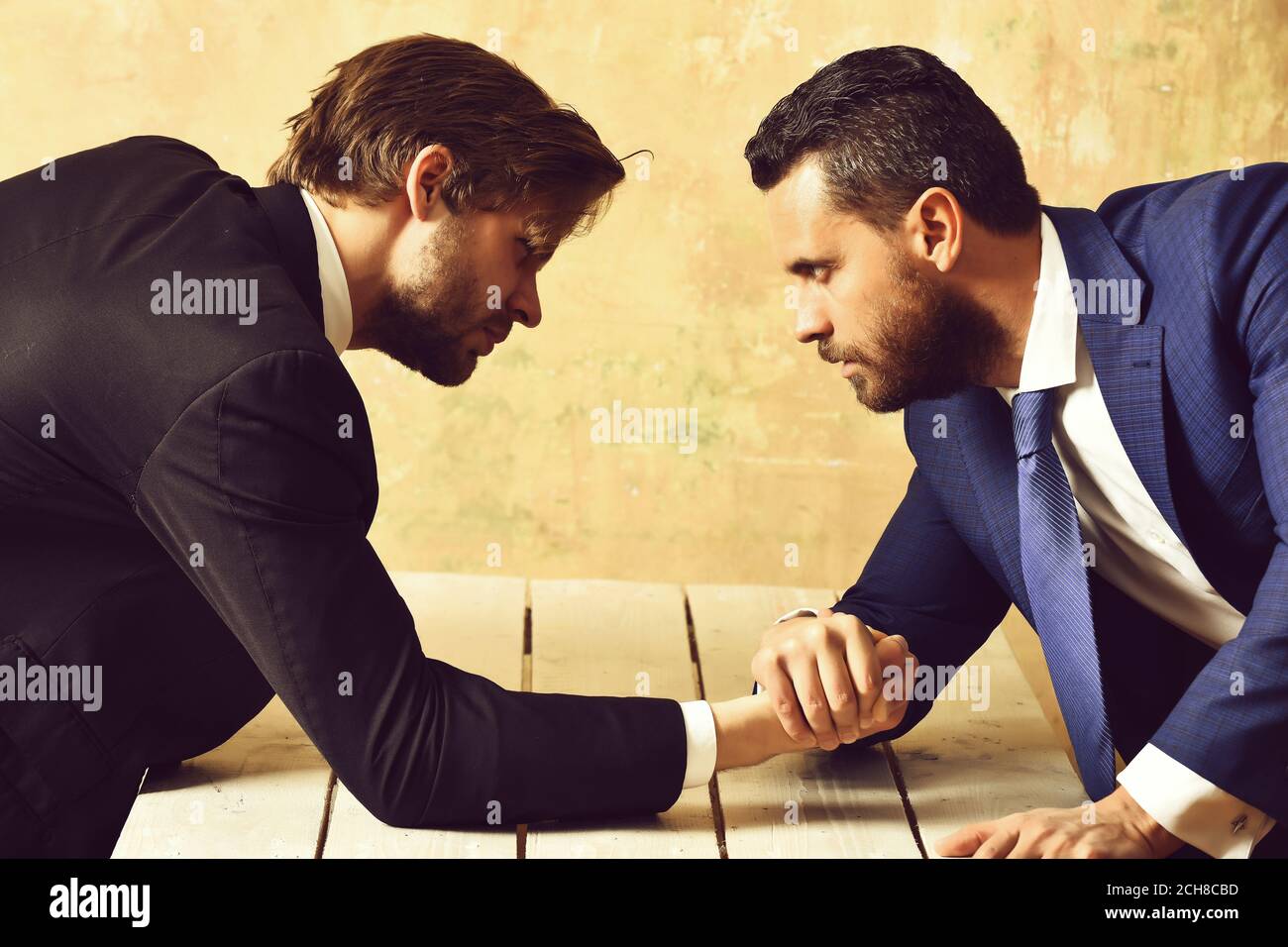 victory and reward, defeat and loss, opposition of businessmen or men ...