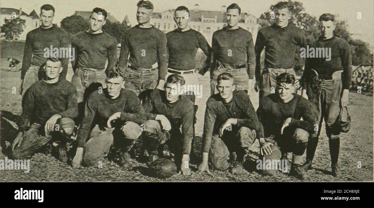 . Royal purple . Scoti FRESHMAN SQ1 l>. ^.»-^ Linn Price Goerke Scott ...