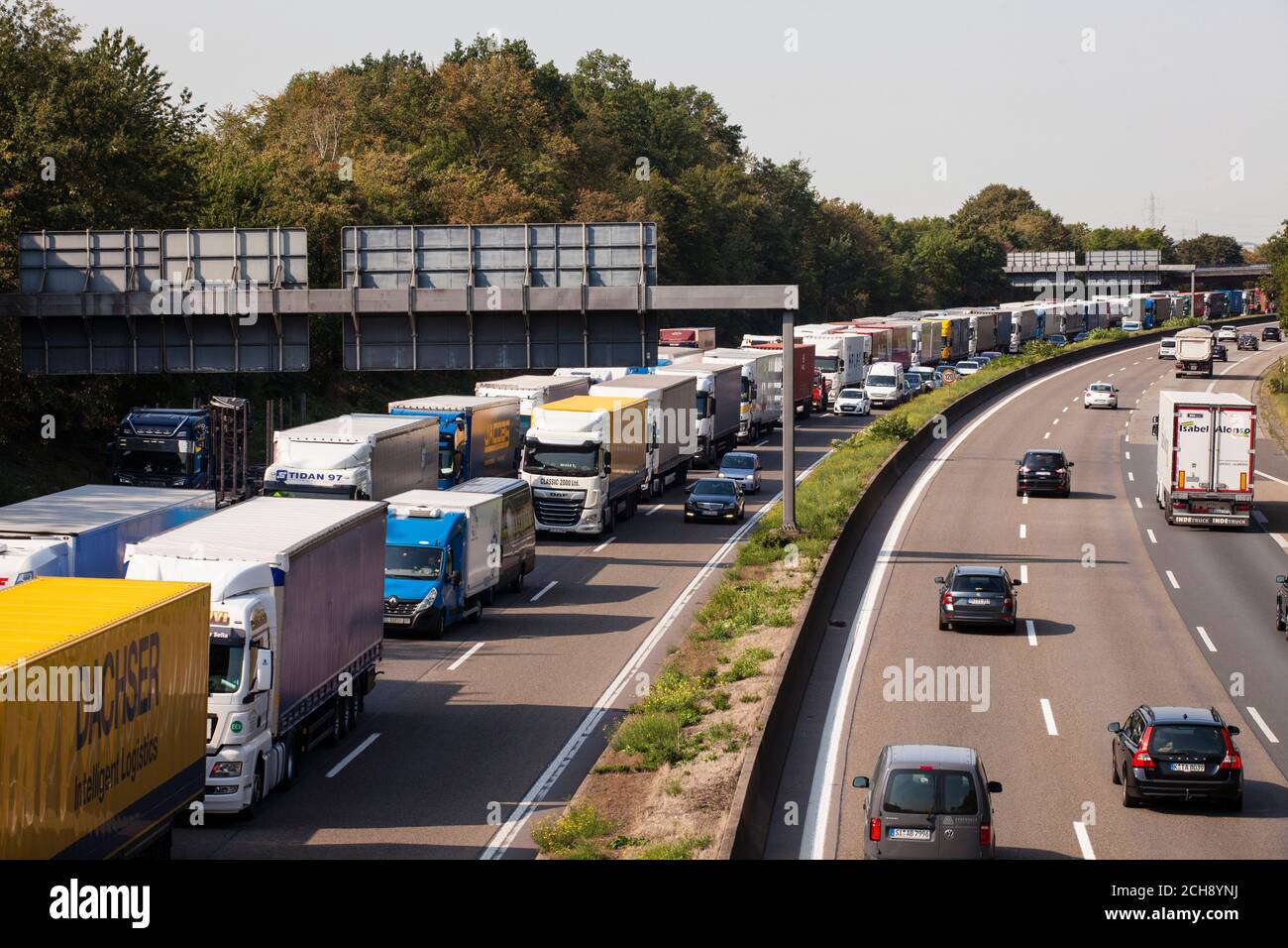 Stau autobahn hi-res stock photography and images - Alamy
