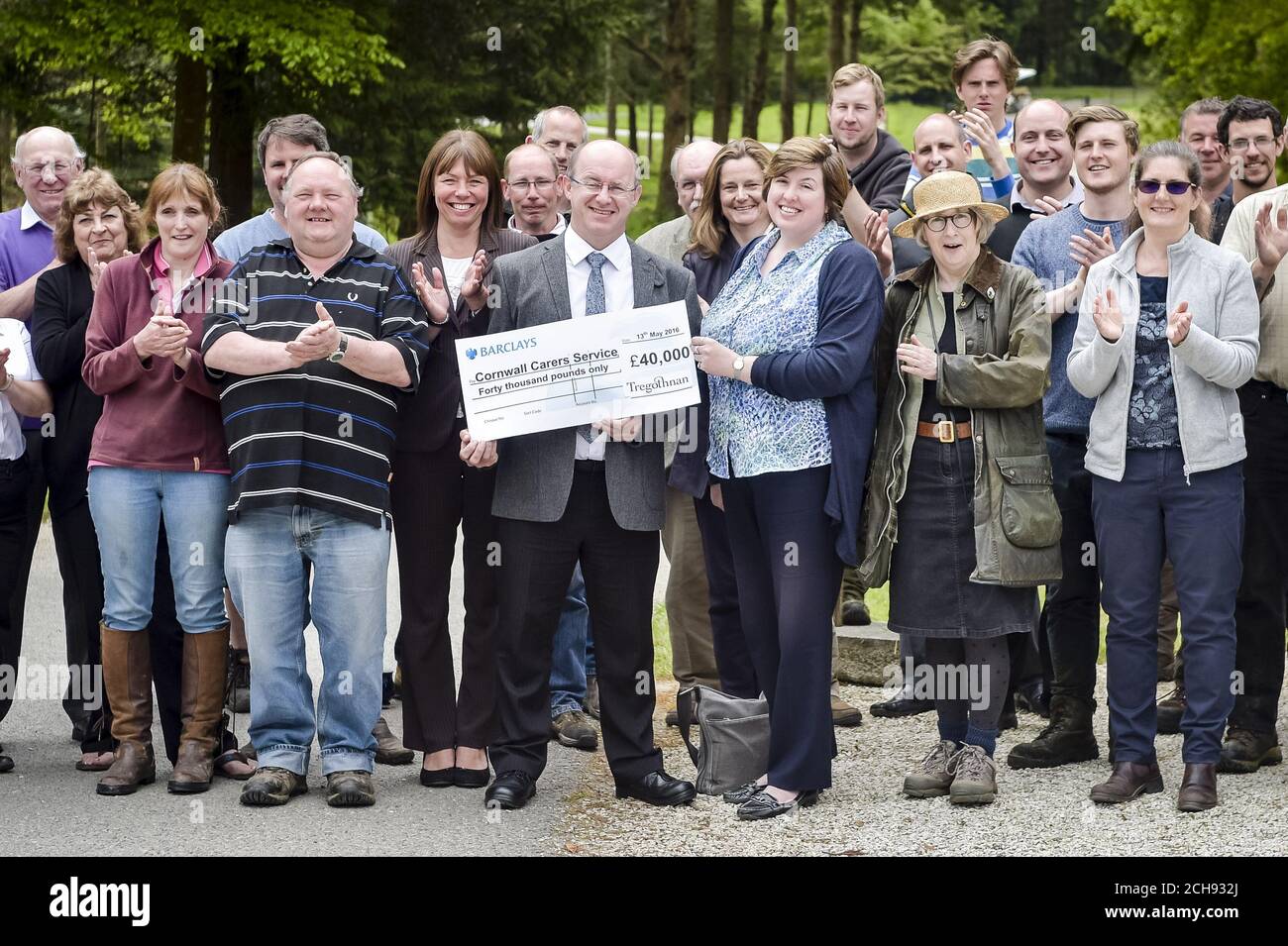 000 are sharon davey kelvin yates cornwall hi-res stock photography and ...