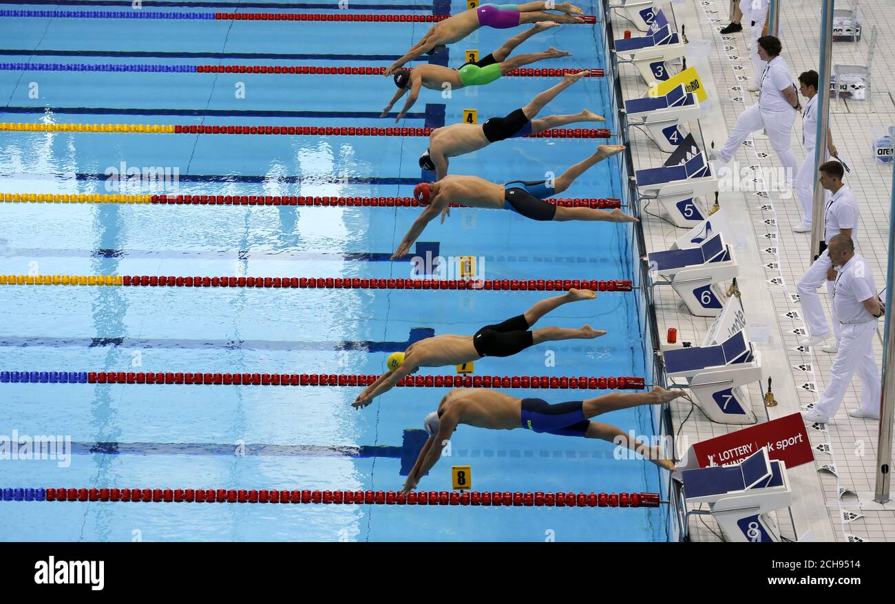 Start of the 1500m men hi-res stock photography and images - Alamy