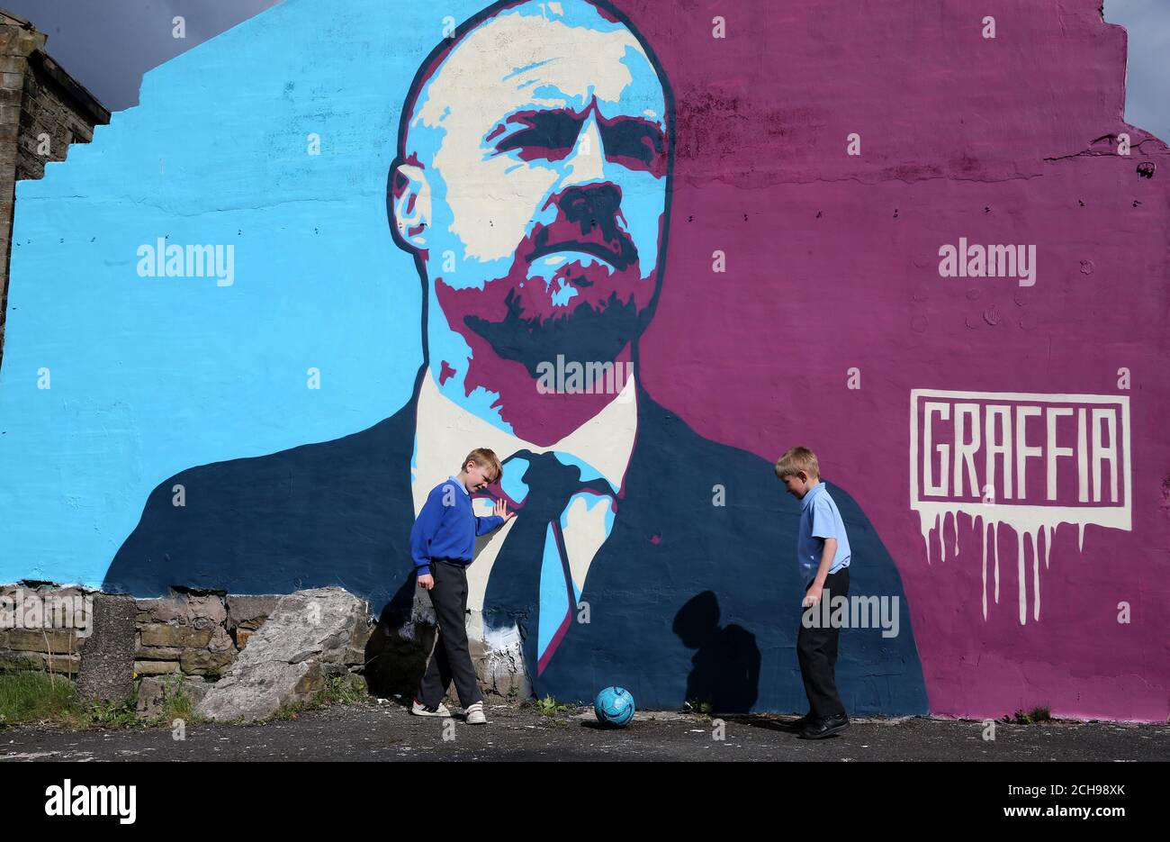 Football mural hi-res stock photography and images - Alamy