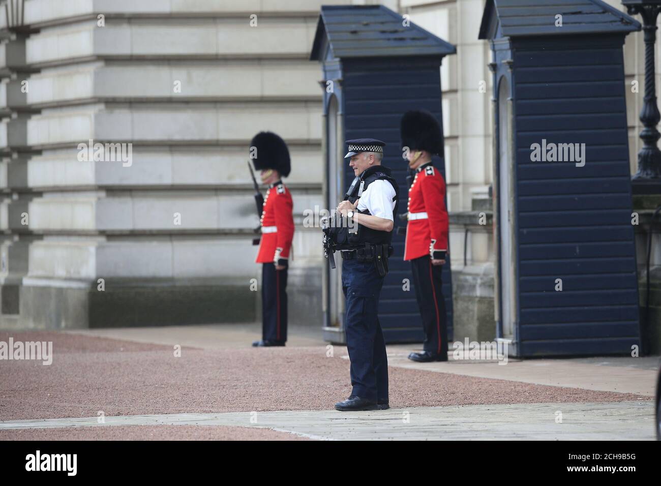 Irish guards officer hi-res stock photography and images - Alamy