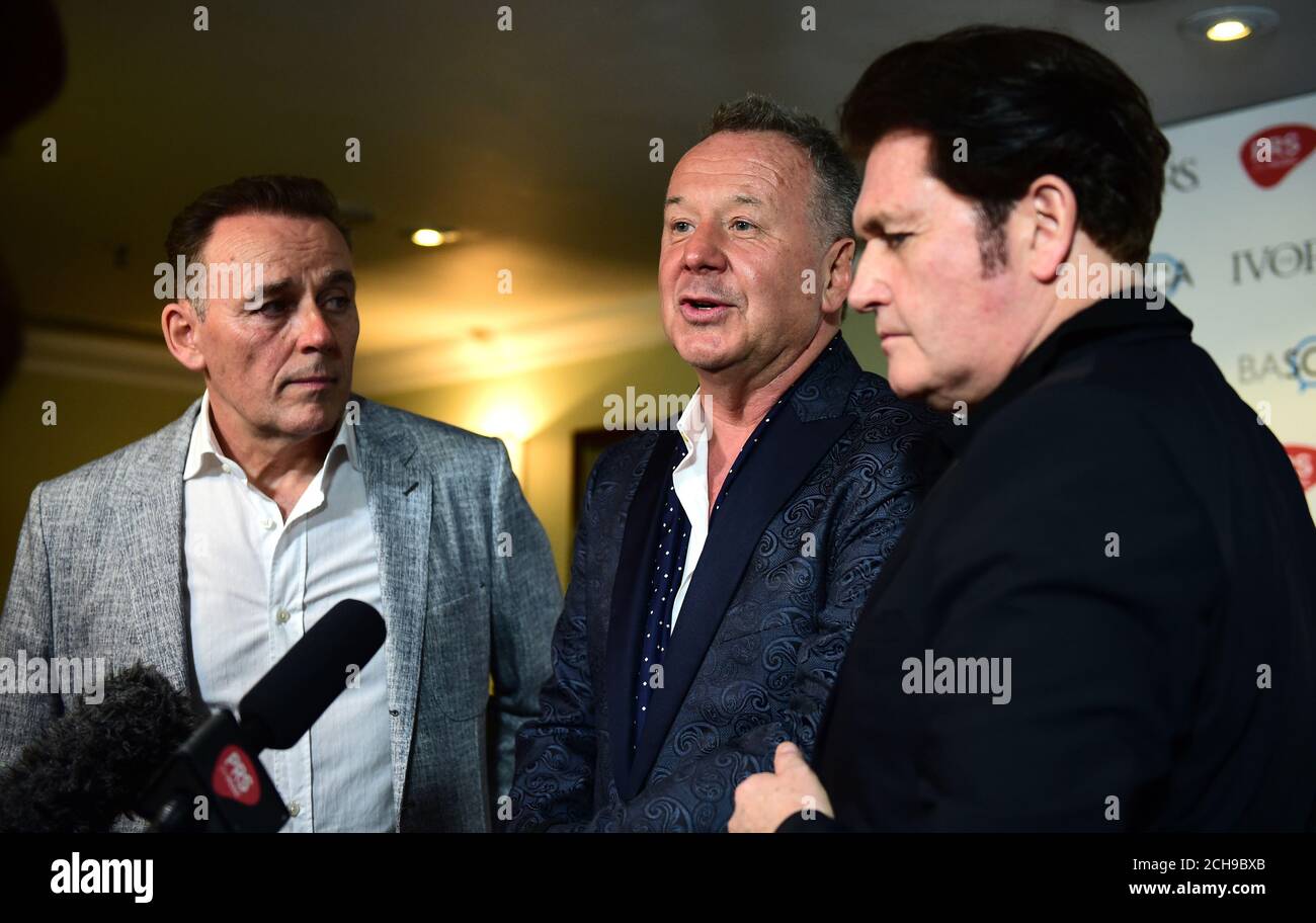 Charlie burchill simple minds hi-res stock photography and images - Alamy