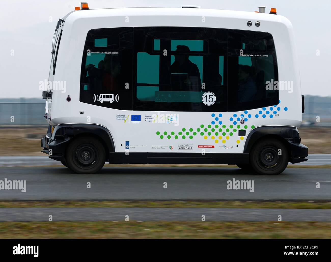 Airport parking shuttle bus hi-res stock photography and images - Alamy