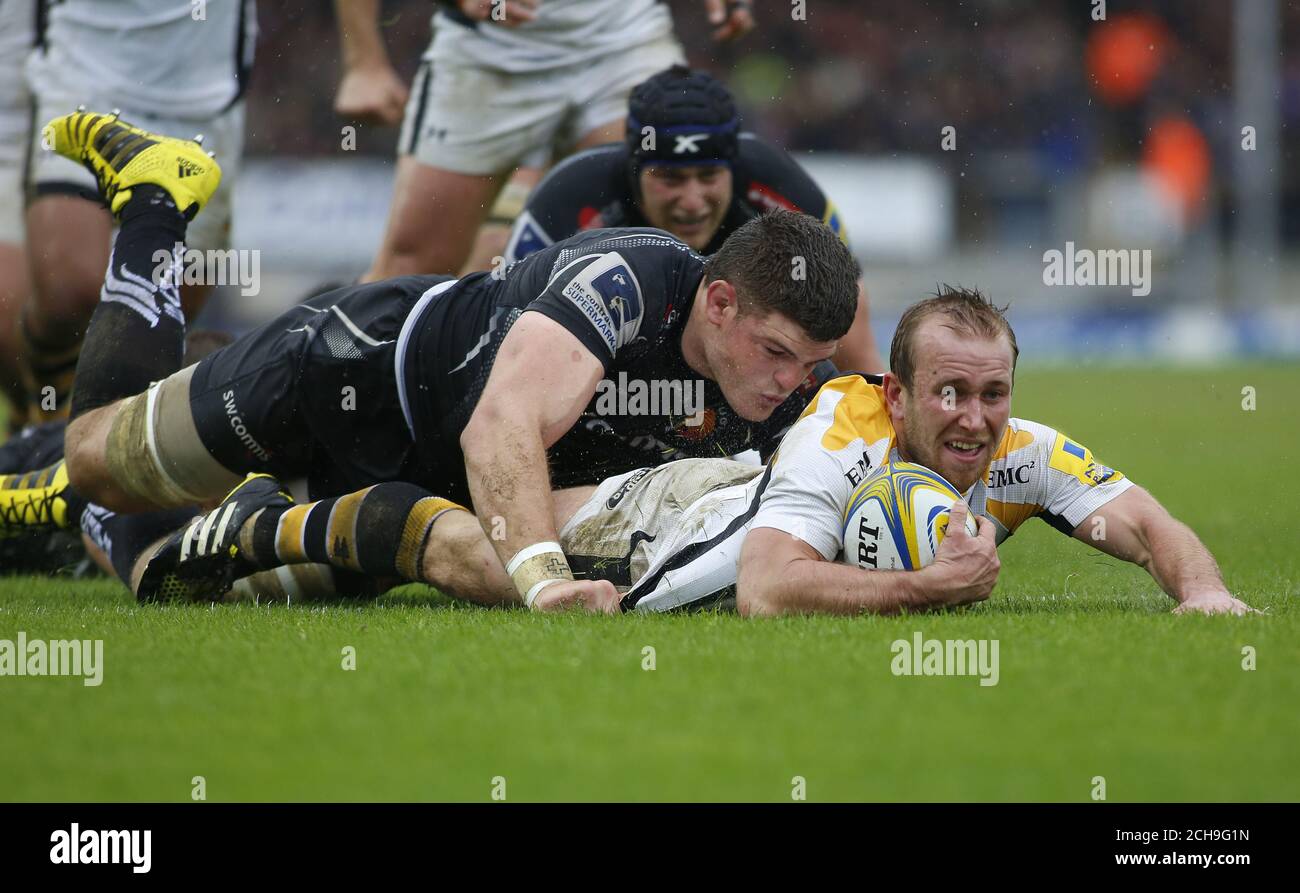 Wasps' Dan Robson scores his side's second try during the Aviva ...