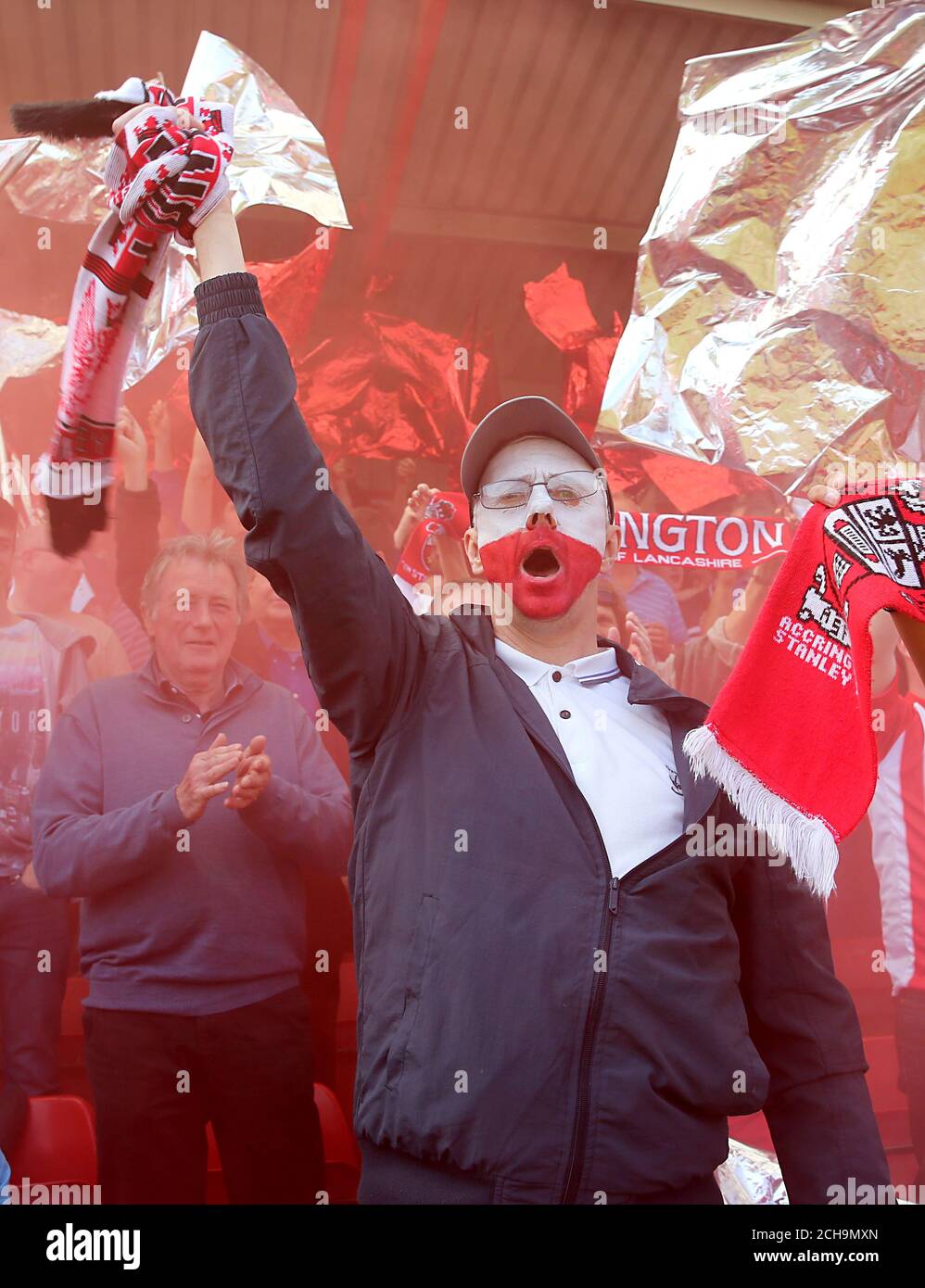 Accrington stanley fans hi-res stock photography and images - Alamy