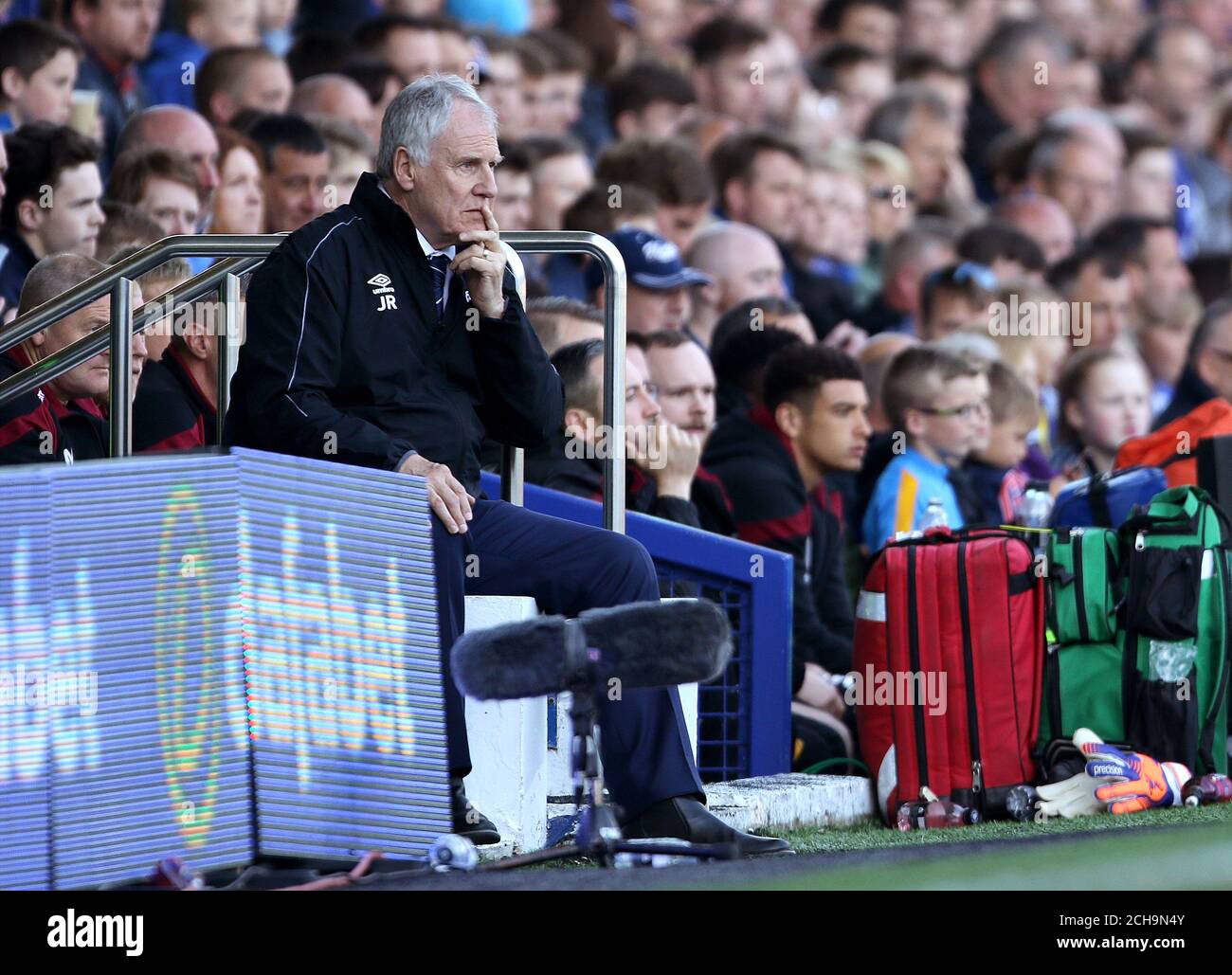Joe royle everton hi-res stock photography and images - Alamy
