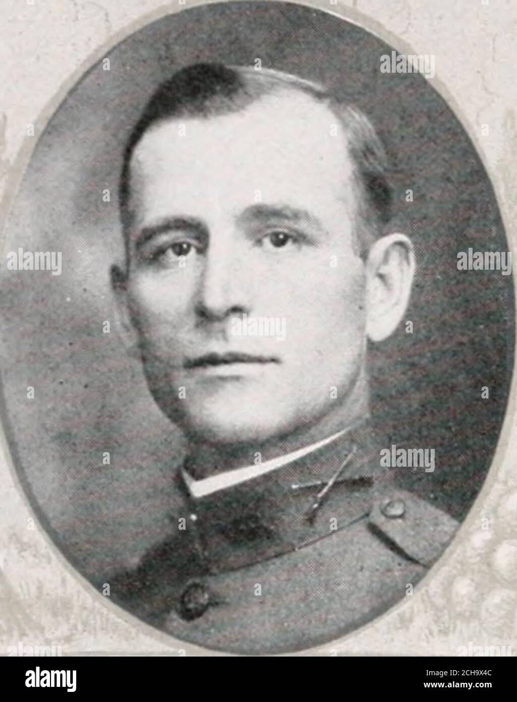 . The history and achievements of the Fort Scheridan officers' training ...