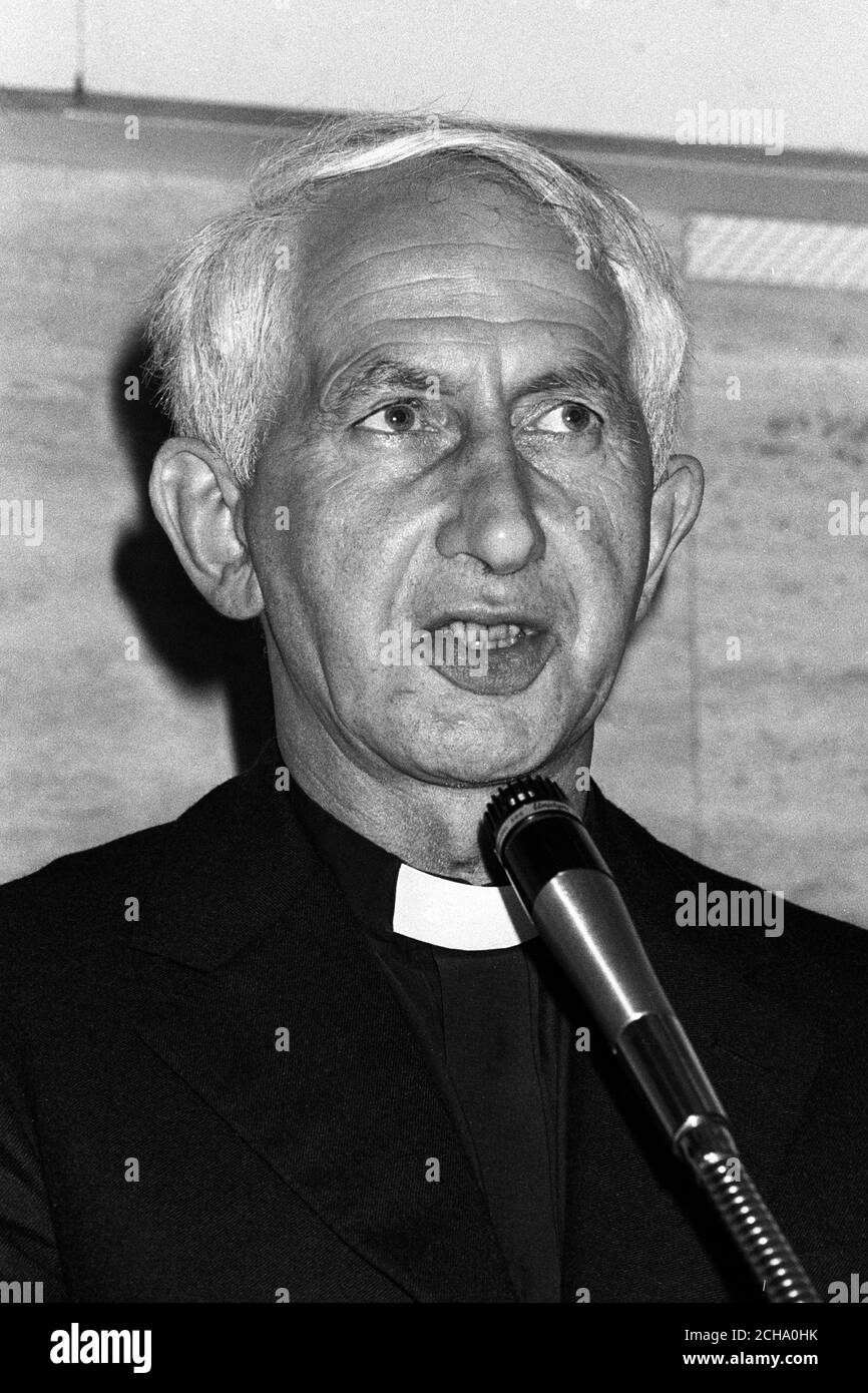 Cardinal basil hume hi-res stock photography and images - Alamy
