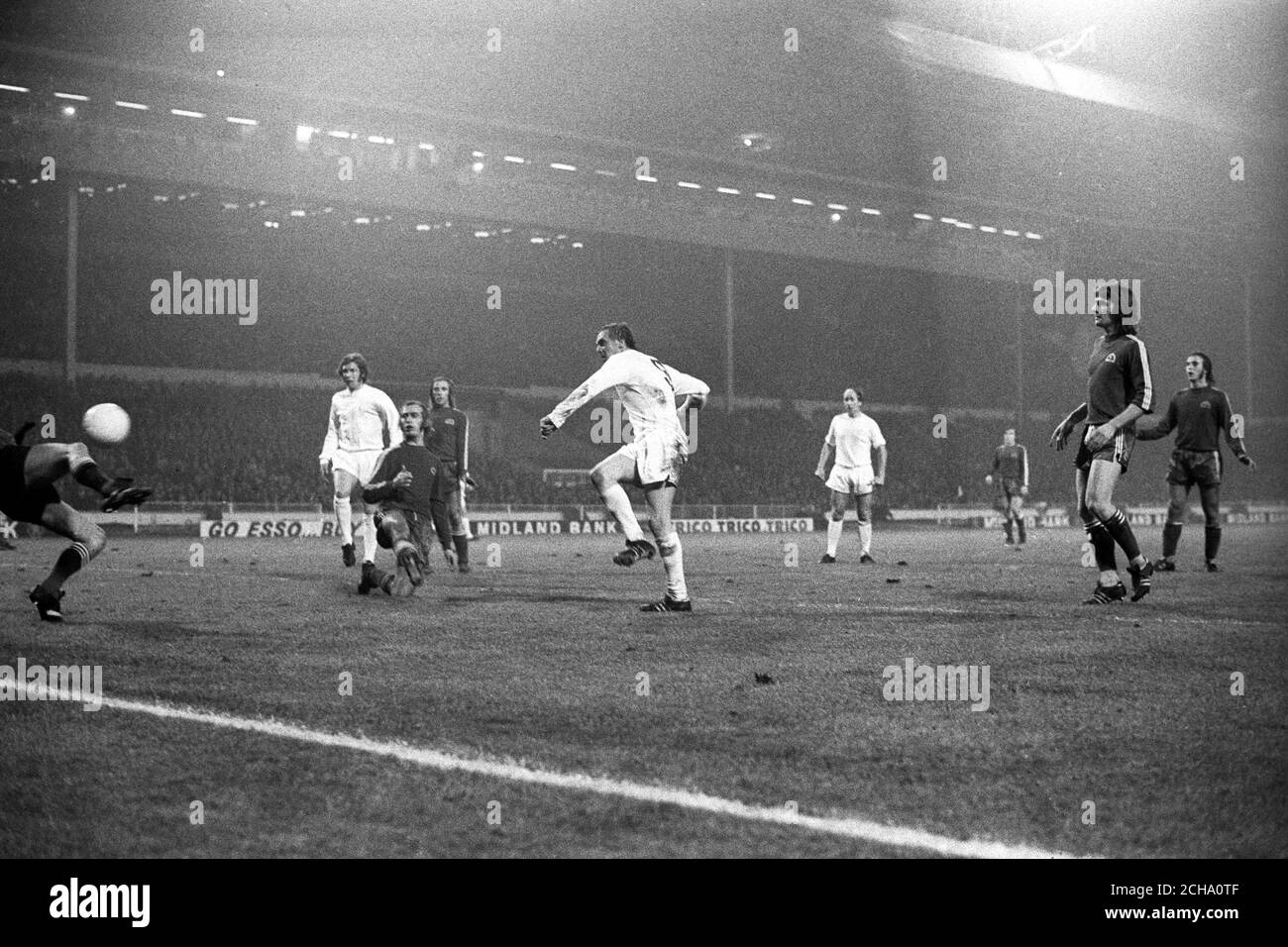 Scottish striker Colin Stein (r) scores the second and winning goal for ...