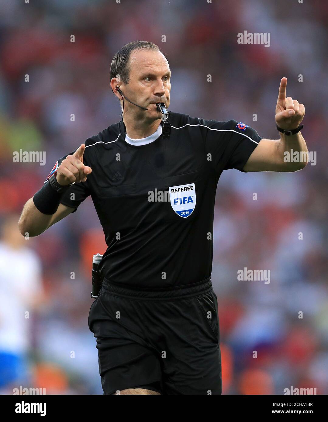Referee jonas eriksson hi-res stock photography and images - Alamy