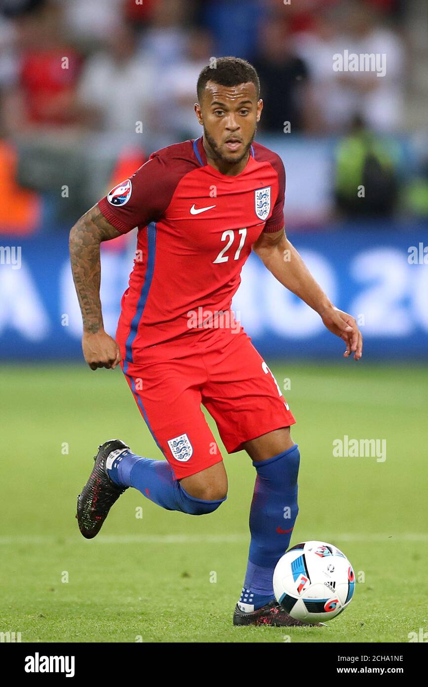 England's Ryan Bertrand Stock Photo - Alamy