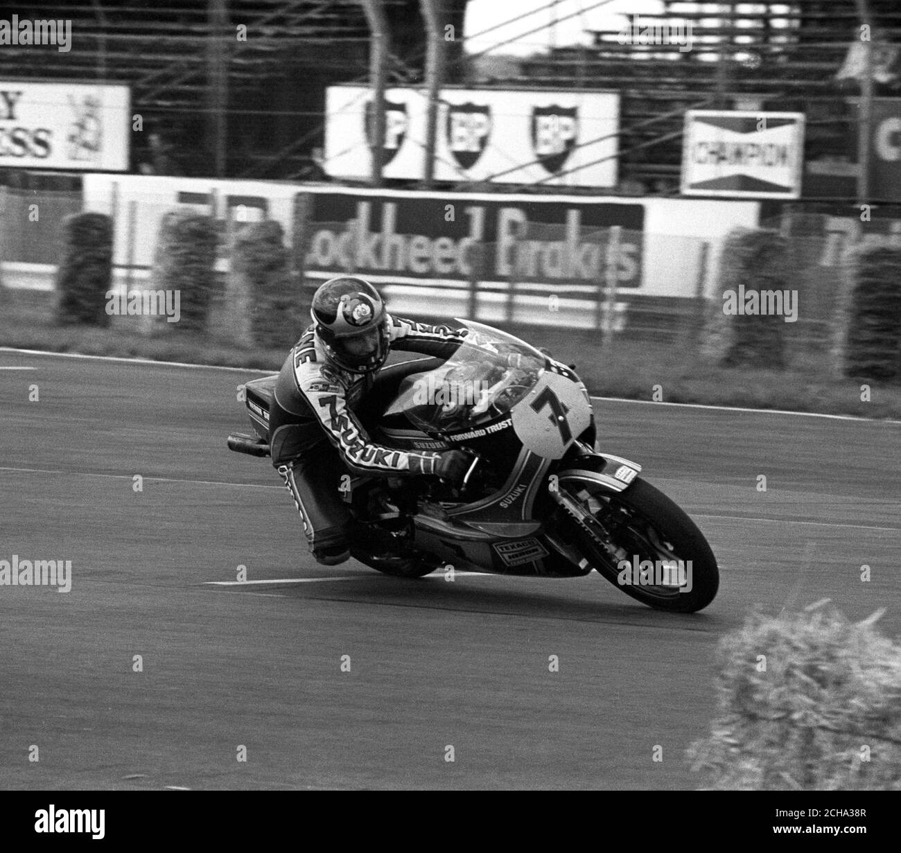British motorcyclist Barry Sheene in action at Silverstone Stock Photo ...