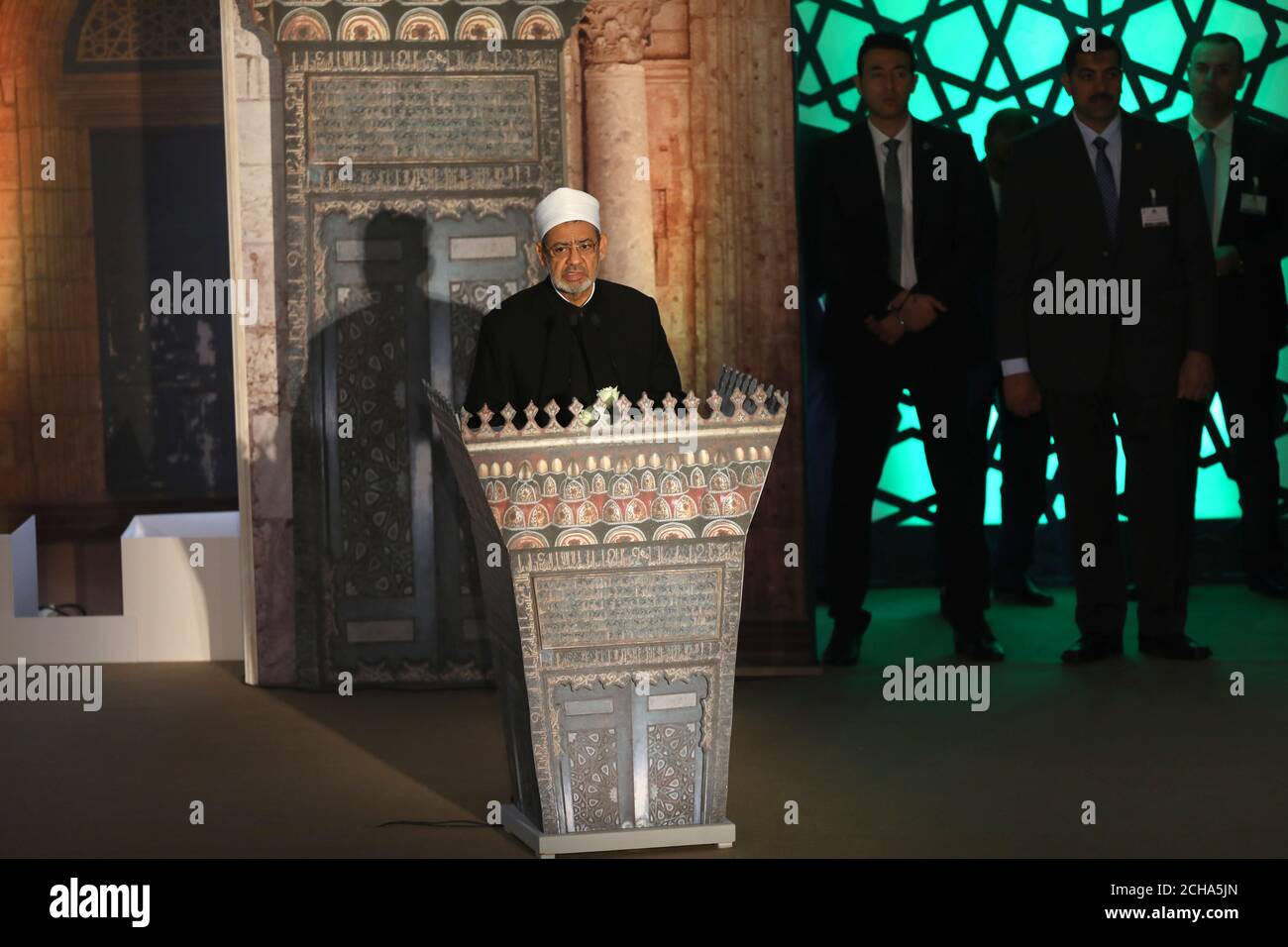 Sheikh al azhar of egypt hi-res stock photography and images - Alamy