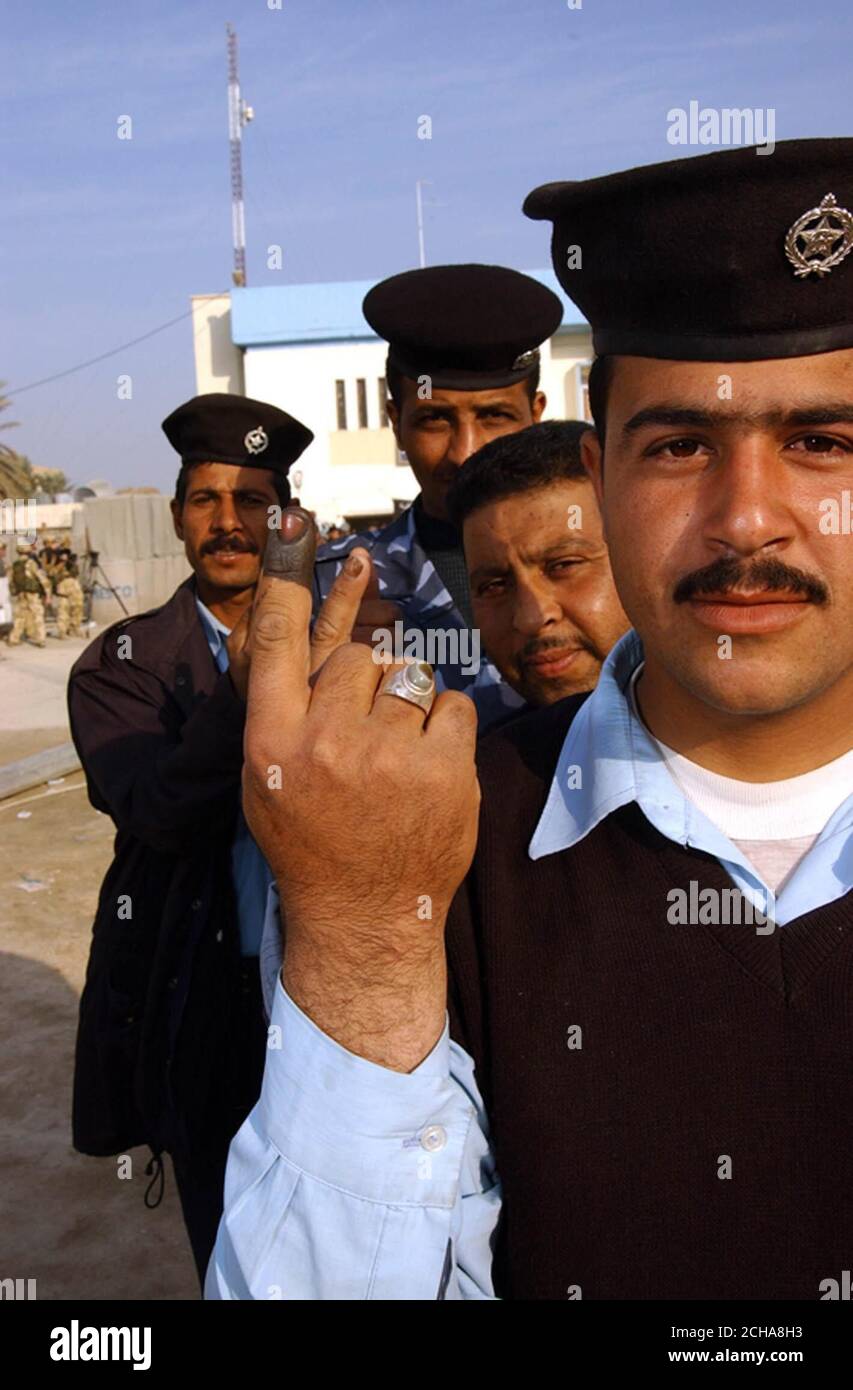 Iraqi police forces hi-res stock photography and images - Alamy