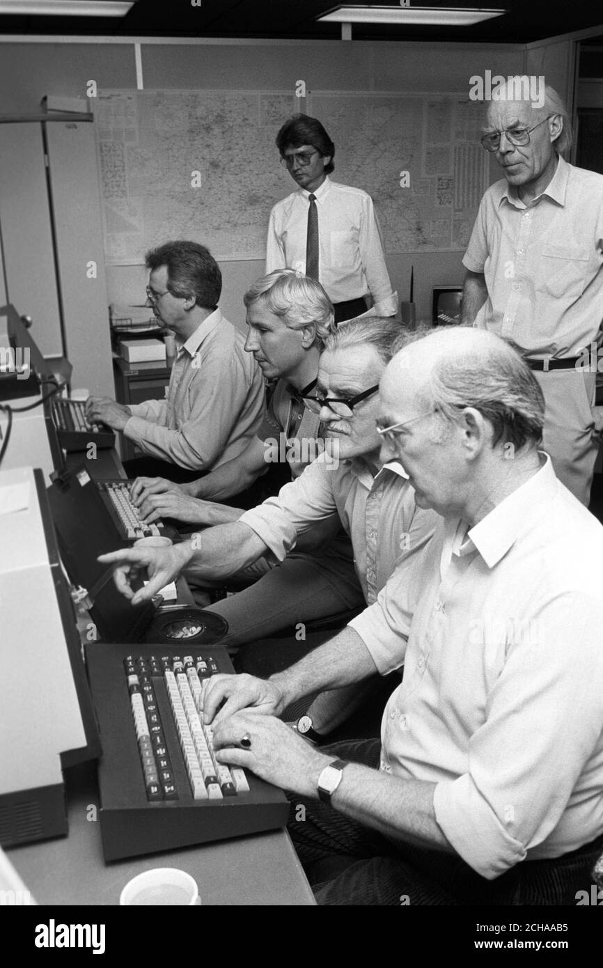 1987 computer hi-res stock photography and images - Alamy