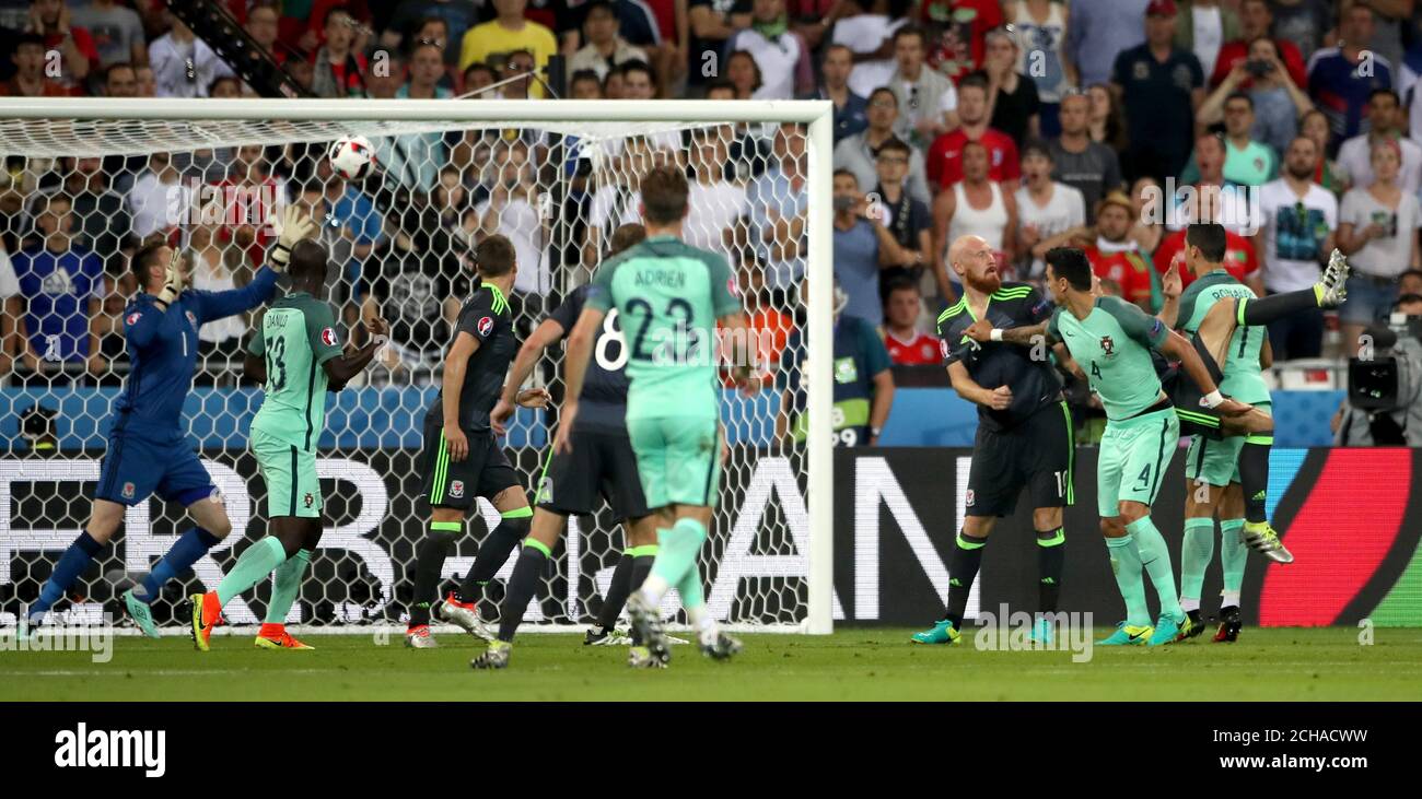 Uefa euros ronaldo hi-res stock photography and images - Alamy