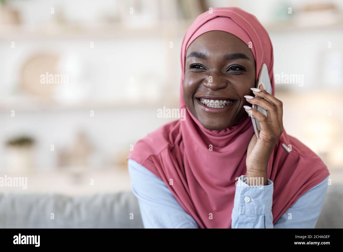 Muslim girl hi-res stock photography and images - Alamy