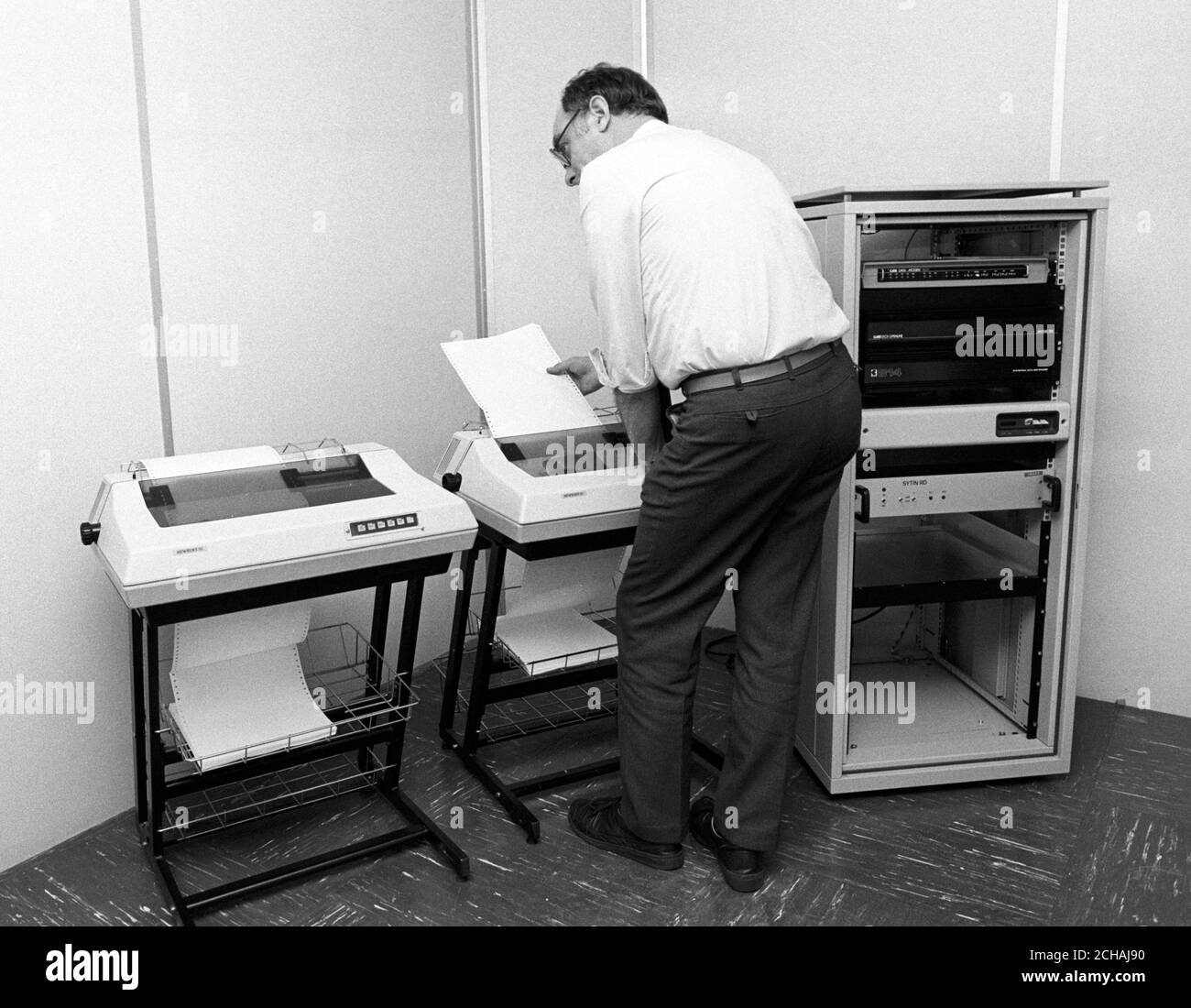 Press operation hi-res stock photography and images - Alamy