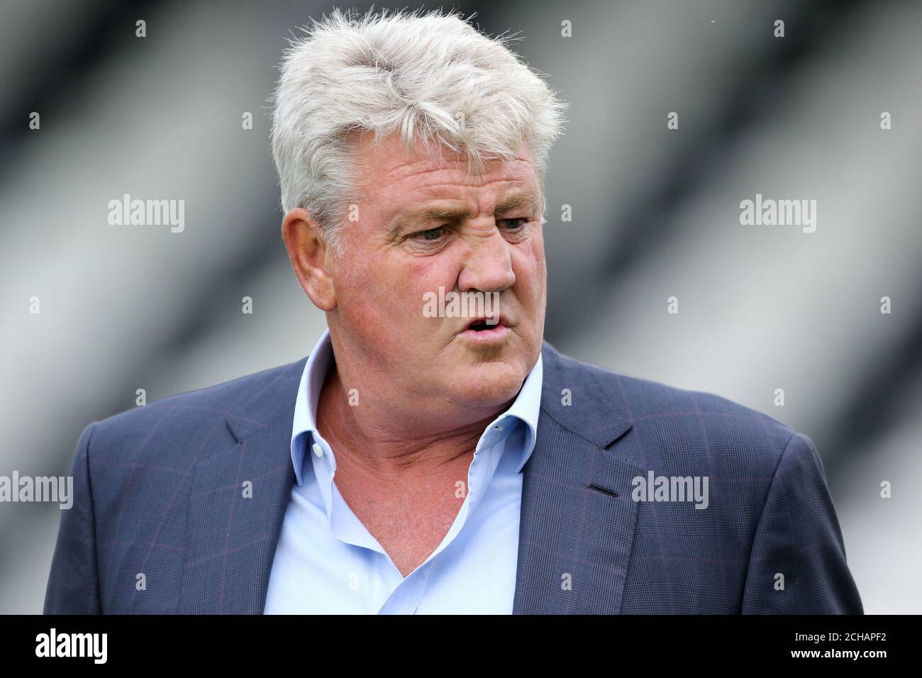 Hull City manager Steve Bruce Stock Photo - Alamy