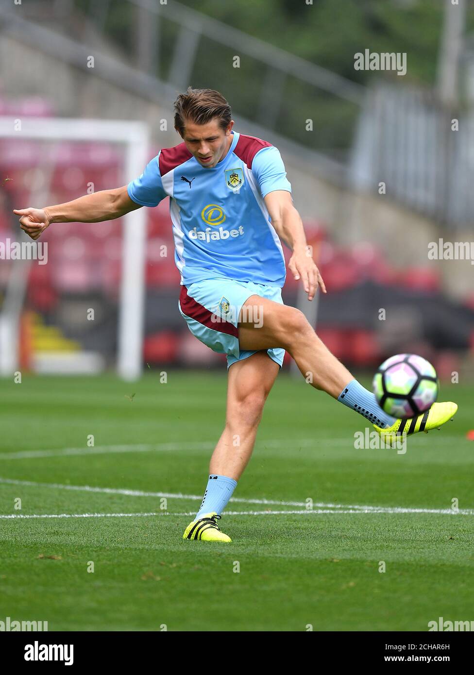 James tarkowski of burnley hi-res stock photography and images - Alamy