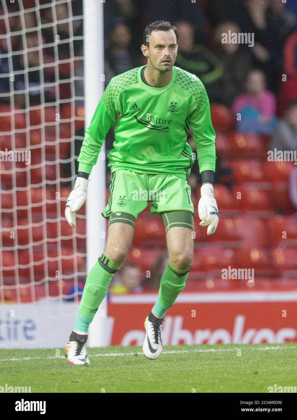 Aberdeen goalkeeper Joe Lewis Stock Photo - Alamy