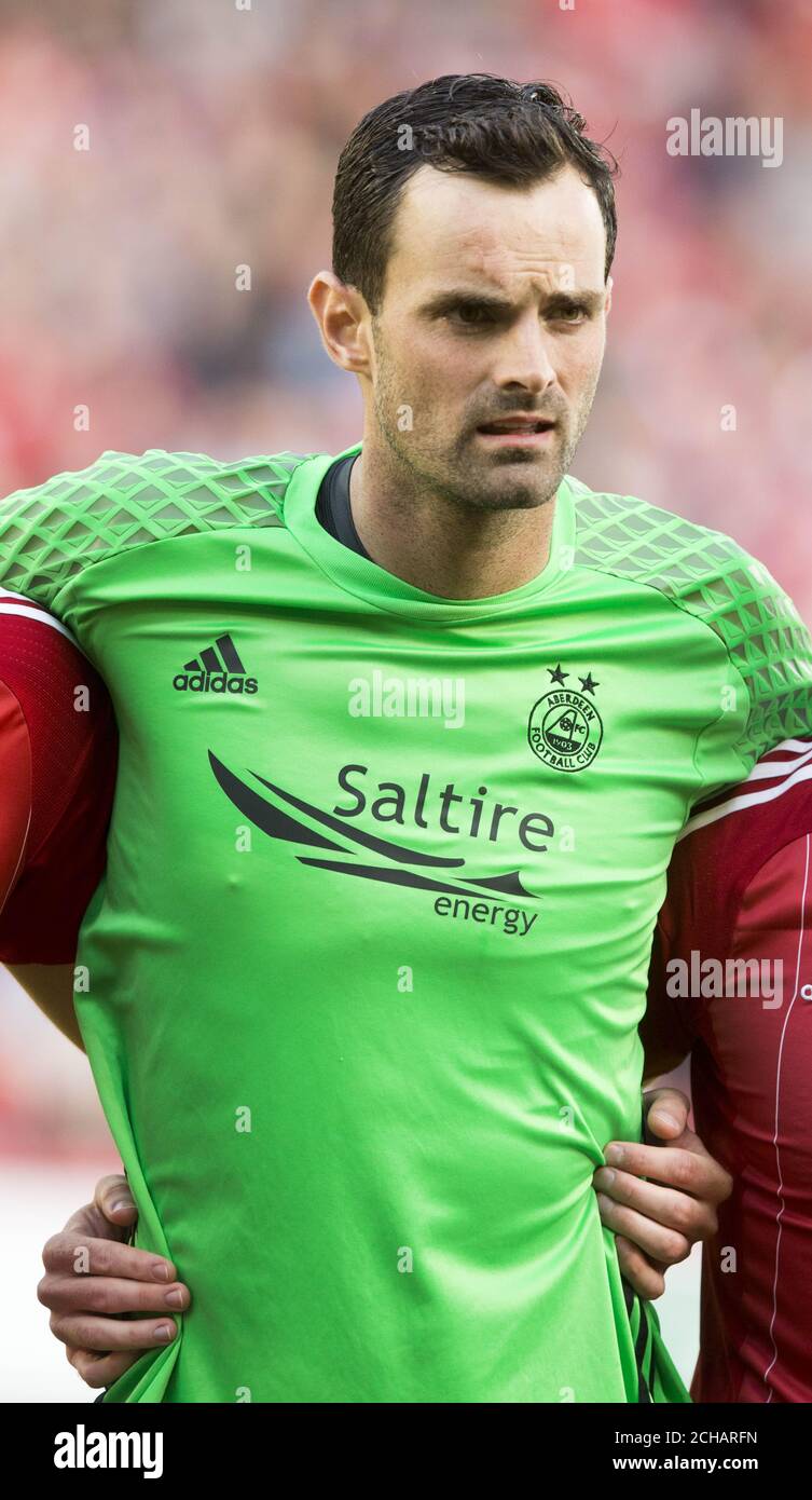 Aberdeen goalkeeper Joe Lewis Stock Photo - Alamy
