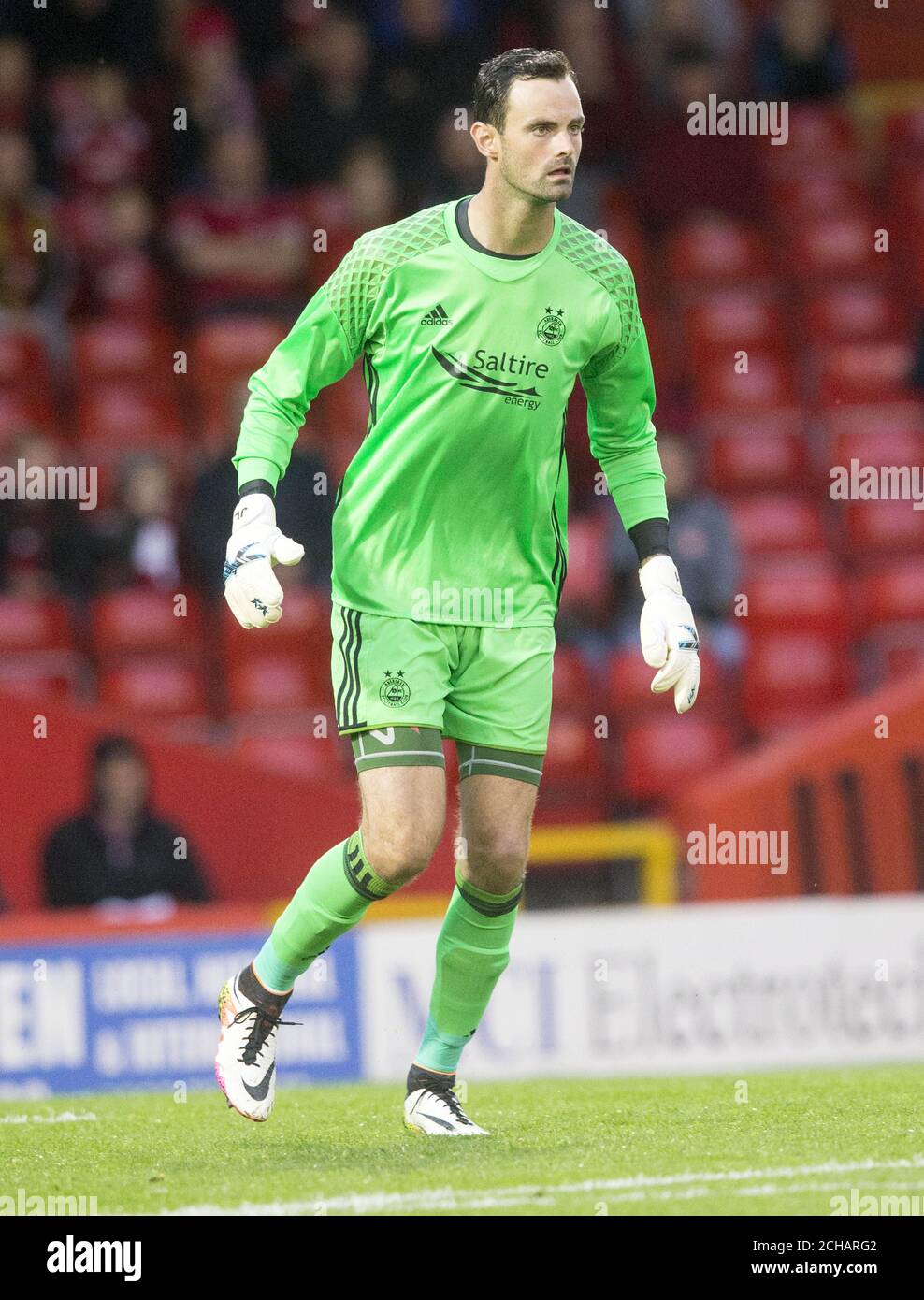 Aberdeen goalkeeper Joe Lewis Stock Photo - Alamy