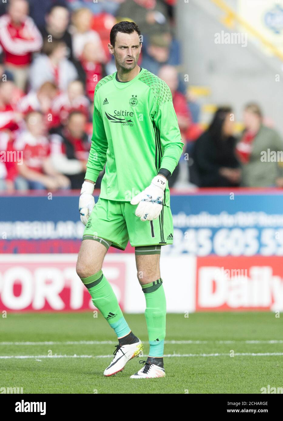 Aberdeen goalkeeper Joe Lewis Stock Photo - Alamy