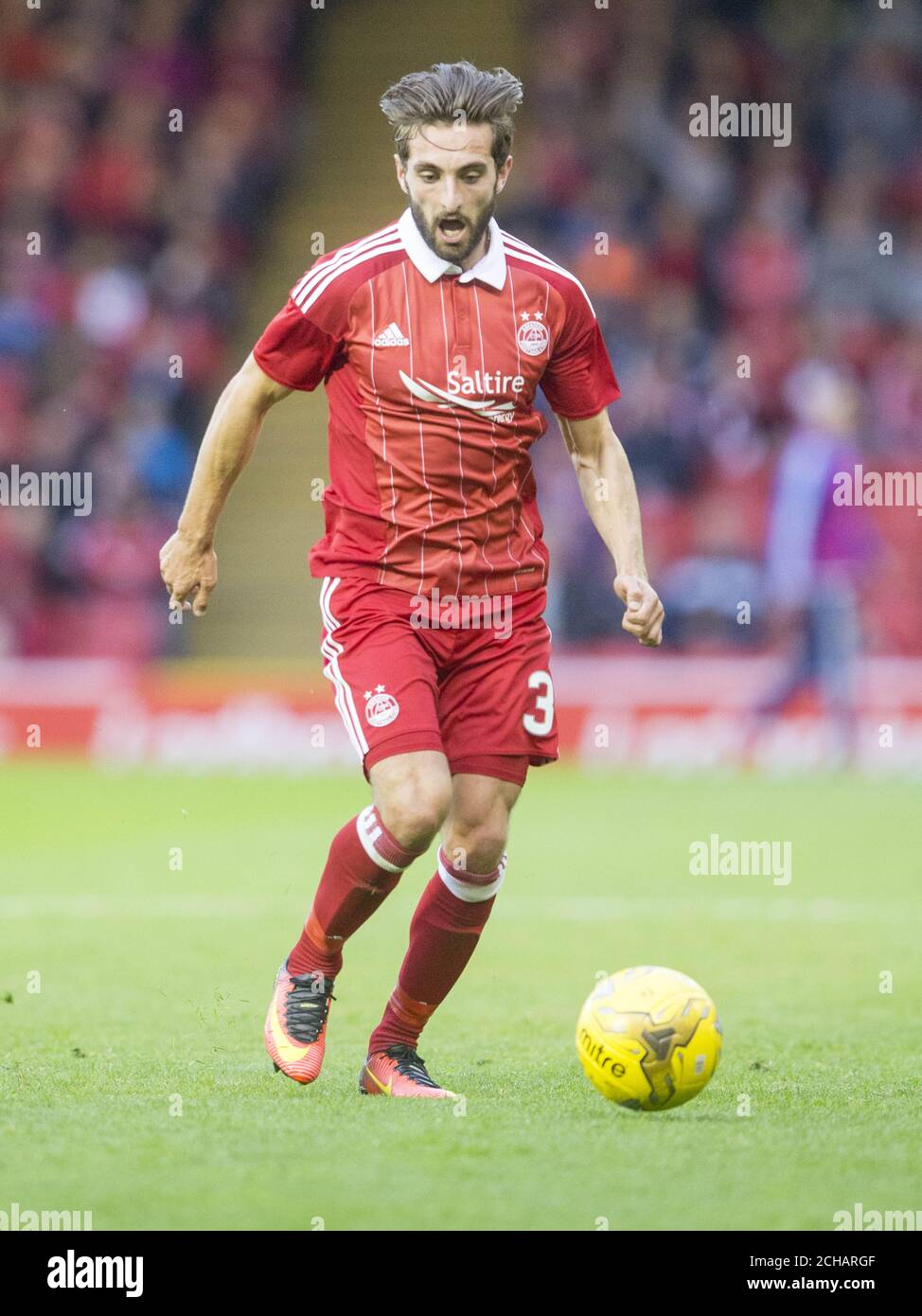 Aberdeen's Graeme Shinnie Stock Photo - Alamy