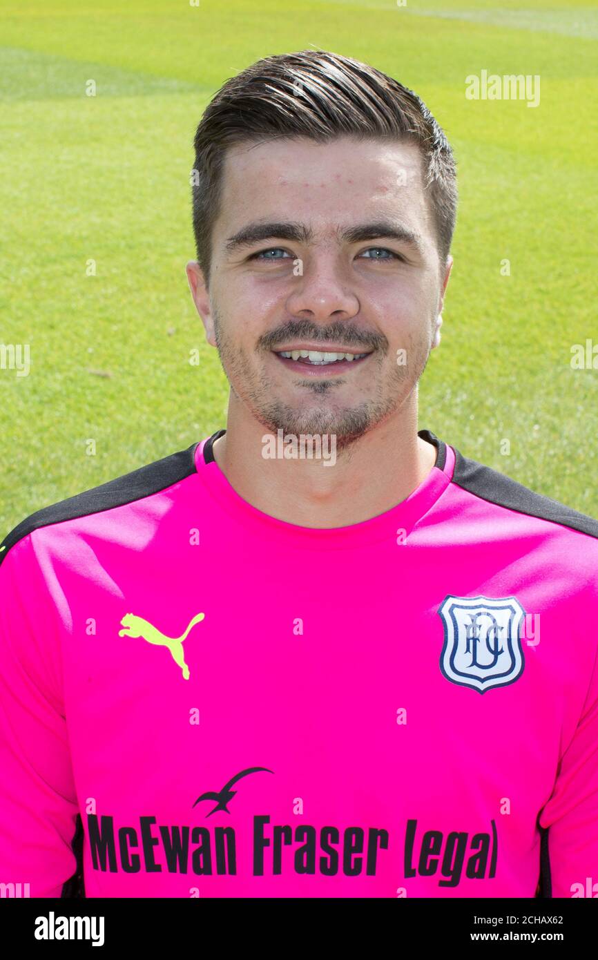 Dundee goalkeeper David Mitchell Stock Photo - Alamy