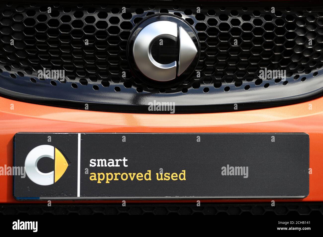 Smart approved used car hi-res stock photography and images - Alamy