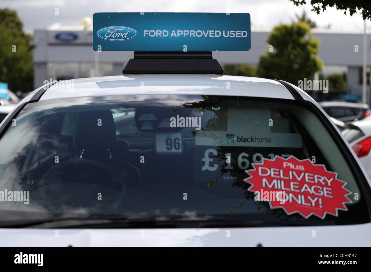 Ford approved used car hi-res stock photography and images - Alamy