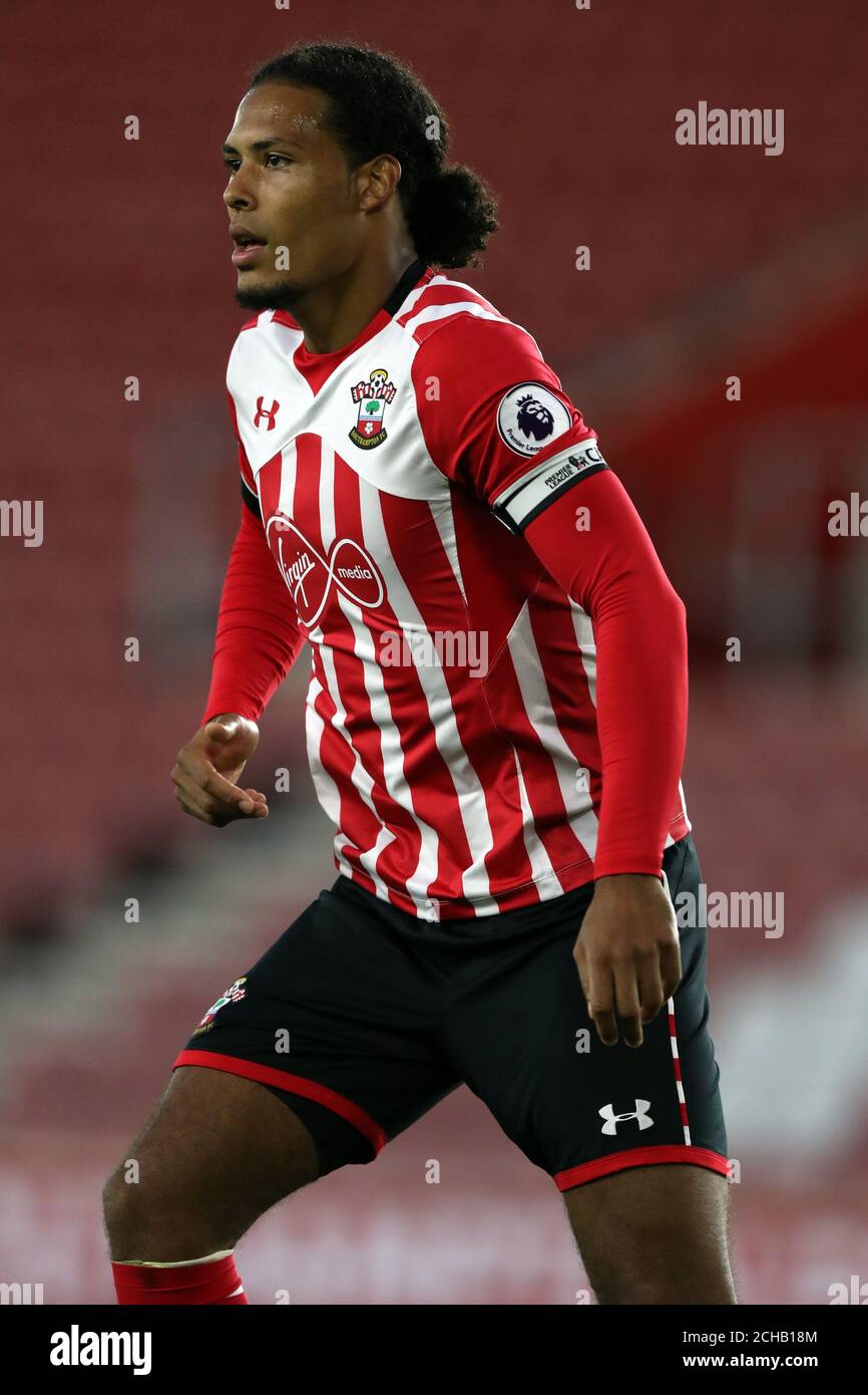 Virgil van dijk southampton hi-res stock photography and images - Alamy