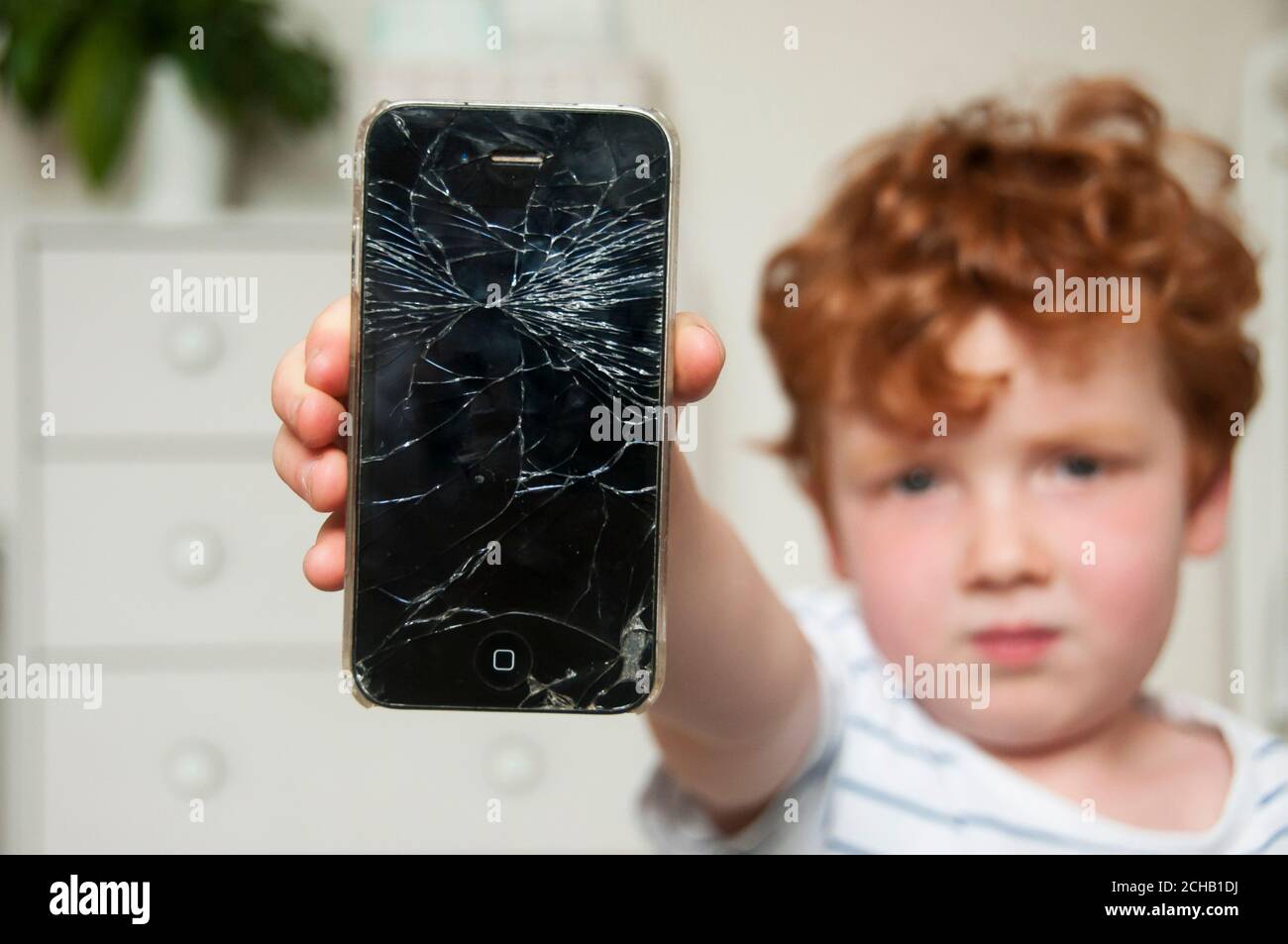 Smashed phone hi-res stock photography and images - Alamy