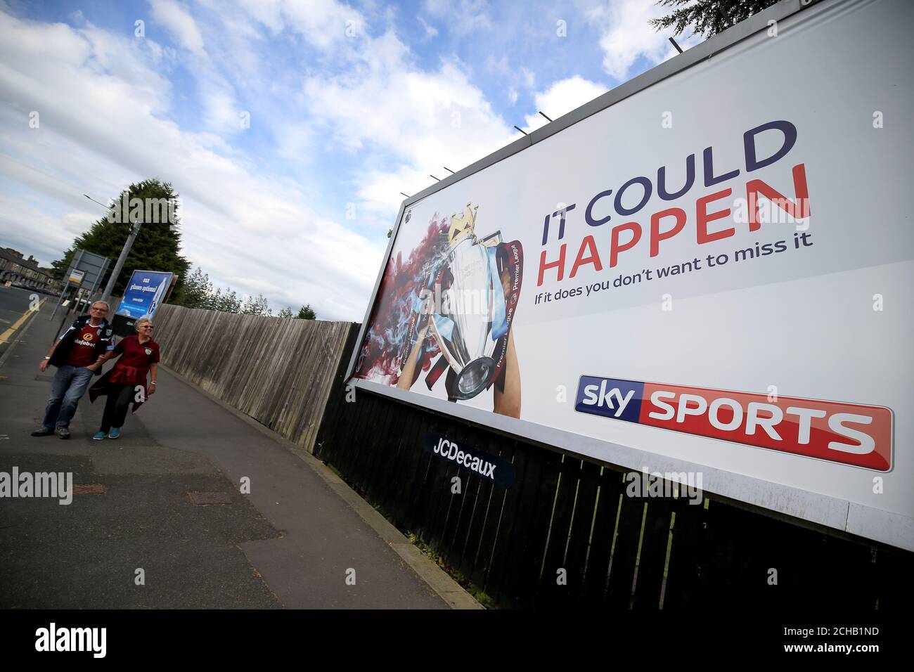 Sports advert hi-res stock photography and images - Alamy