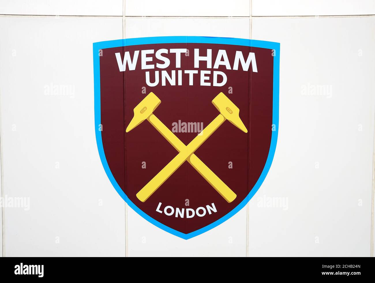 West ham united badge hi-res stock photography and images - Alamy