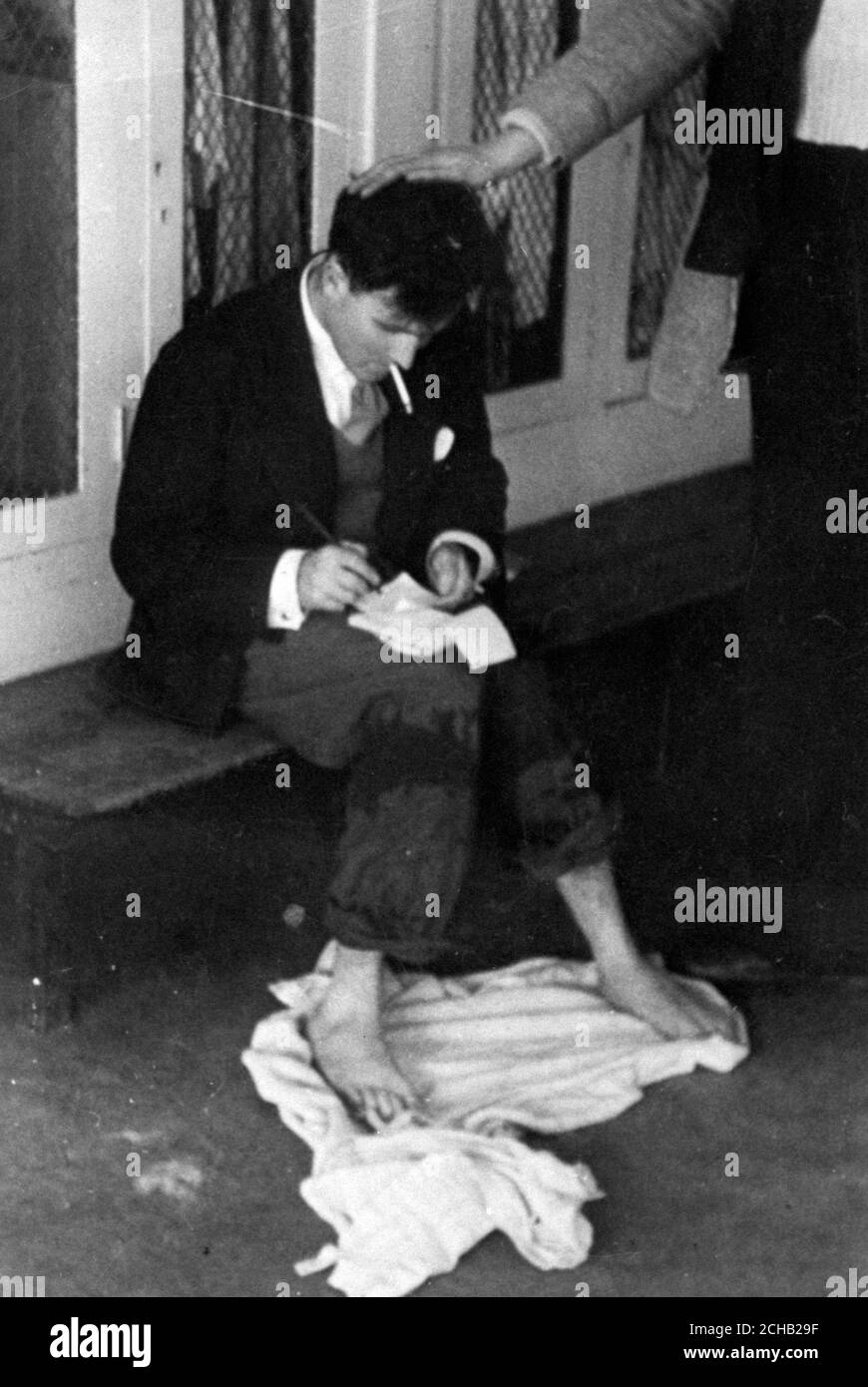 Picture of a bench Black and White Stock Photos & Images - Alamy