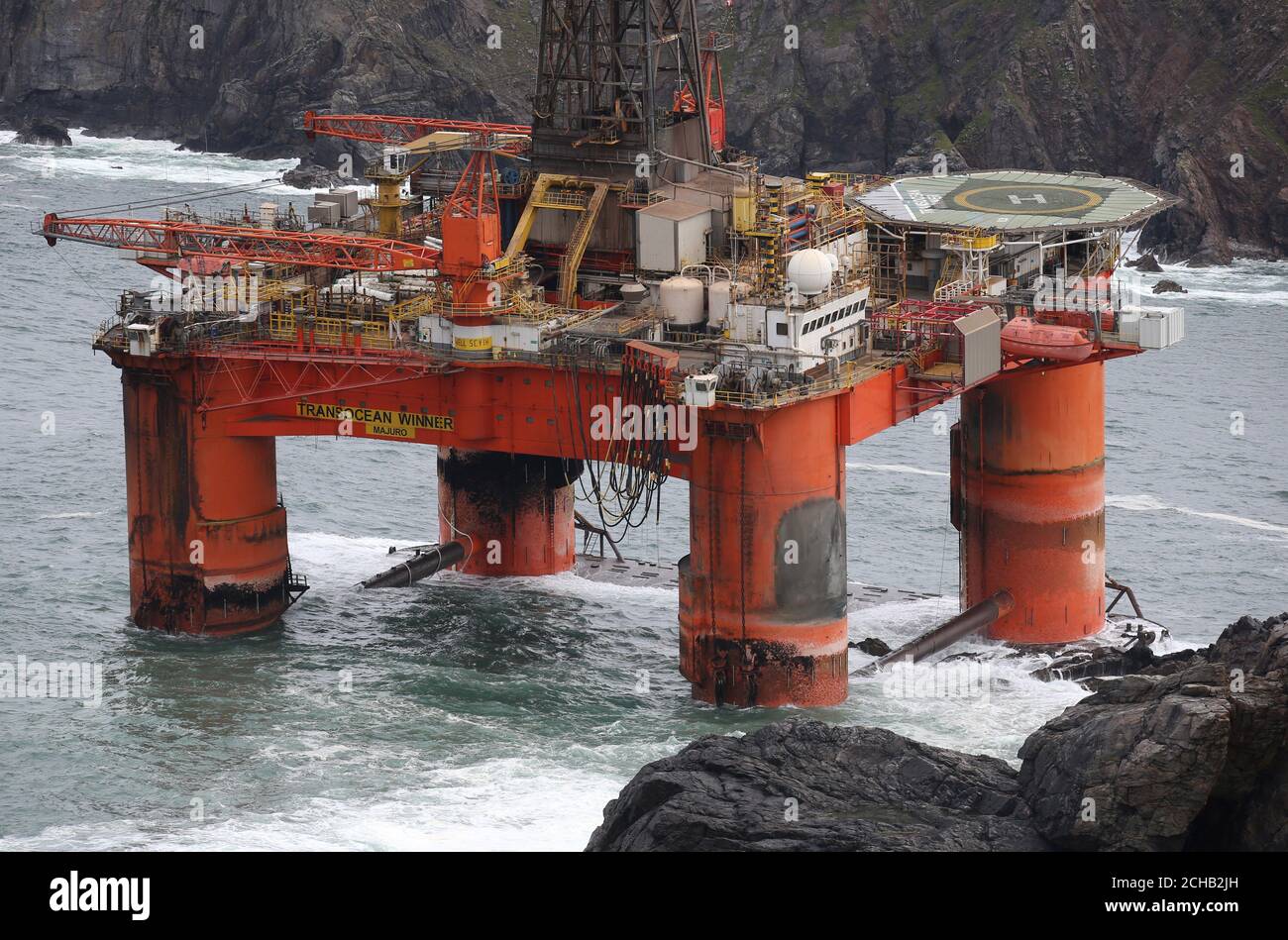The 17000-tonne drilling rig Transocean Winnerafter it ran aground at ...
