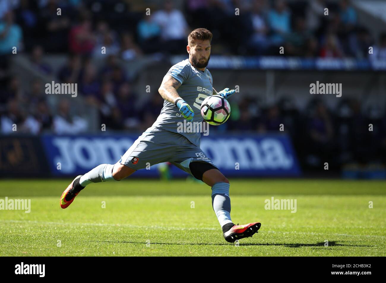 Stade rennais goalkeeper hi-res stock photography and images - Alamy