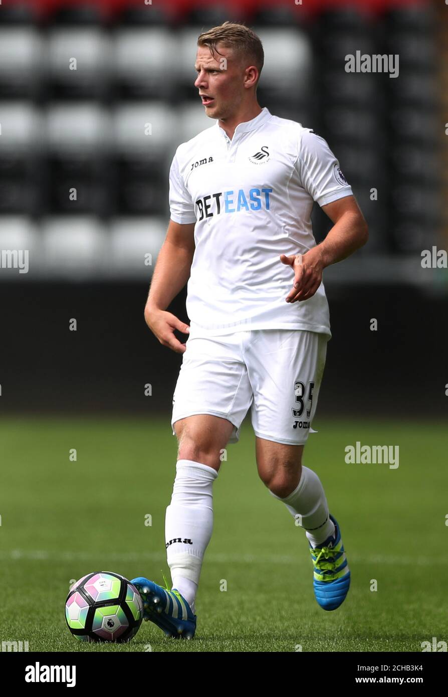 Swansea City's Stephen Kingsley Stock Photo - Alamy