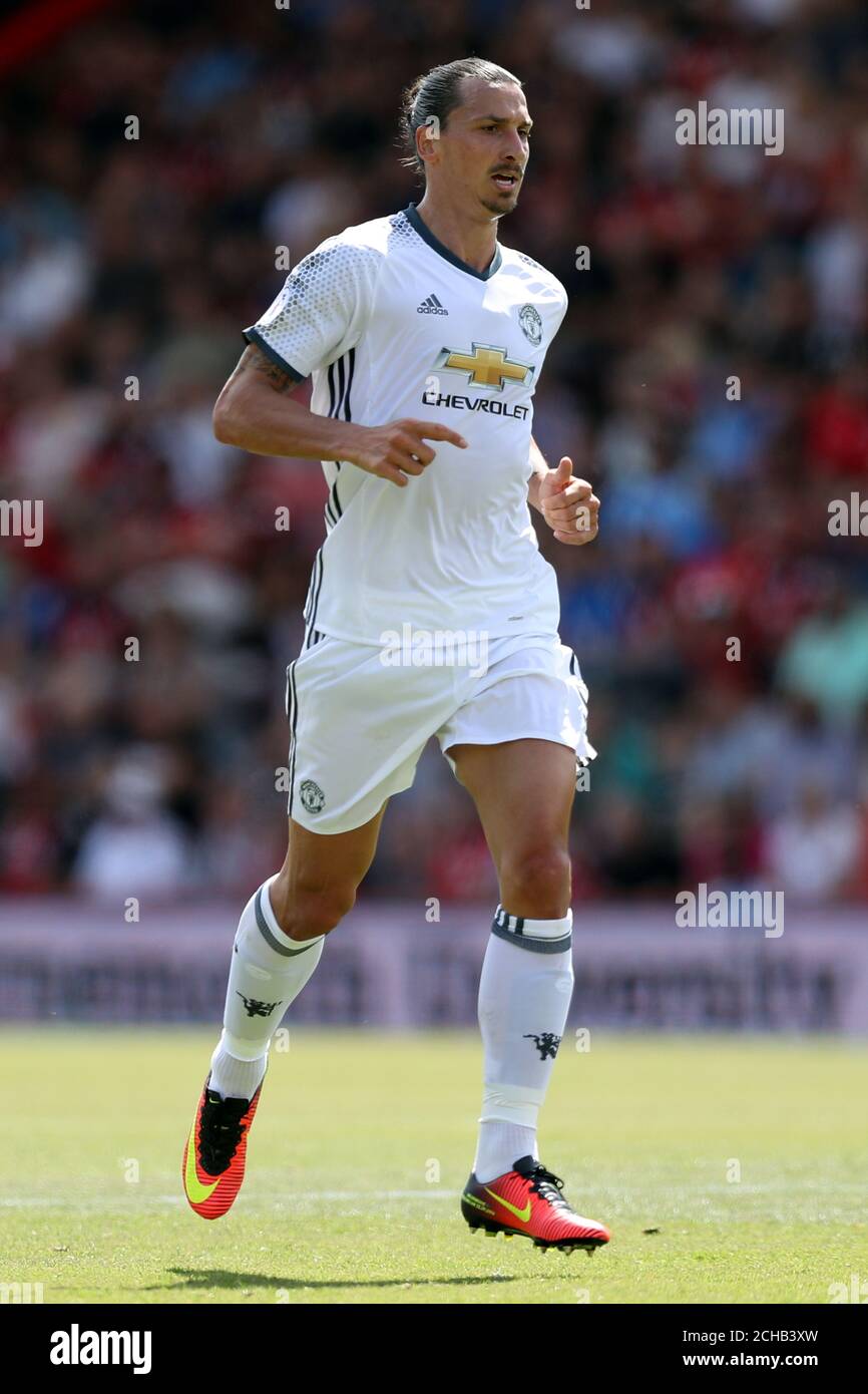 Zlatan Ibrahimovic, Manchester United Stock Photo - Alamy