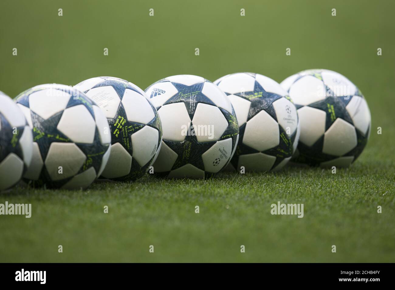 Adidas match ball hi-res stock photography and images - Alamy