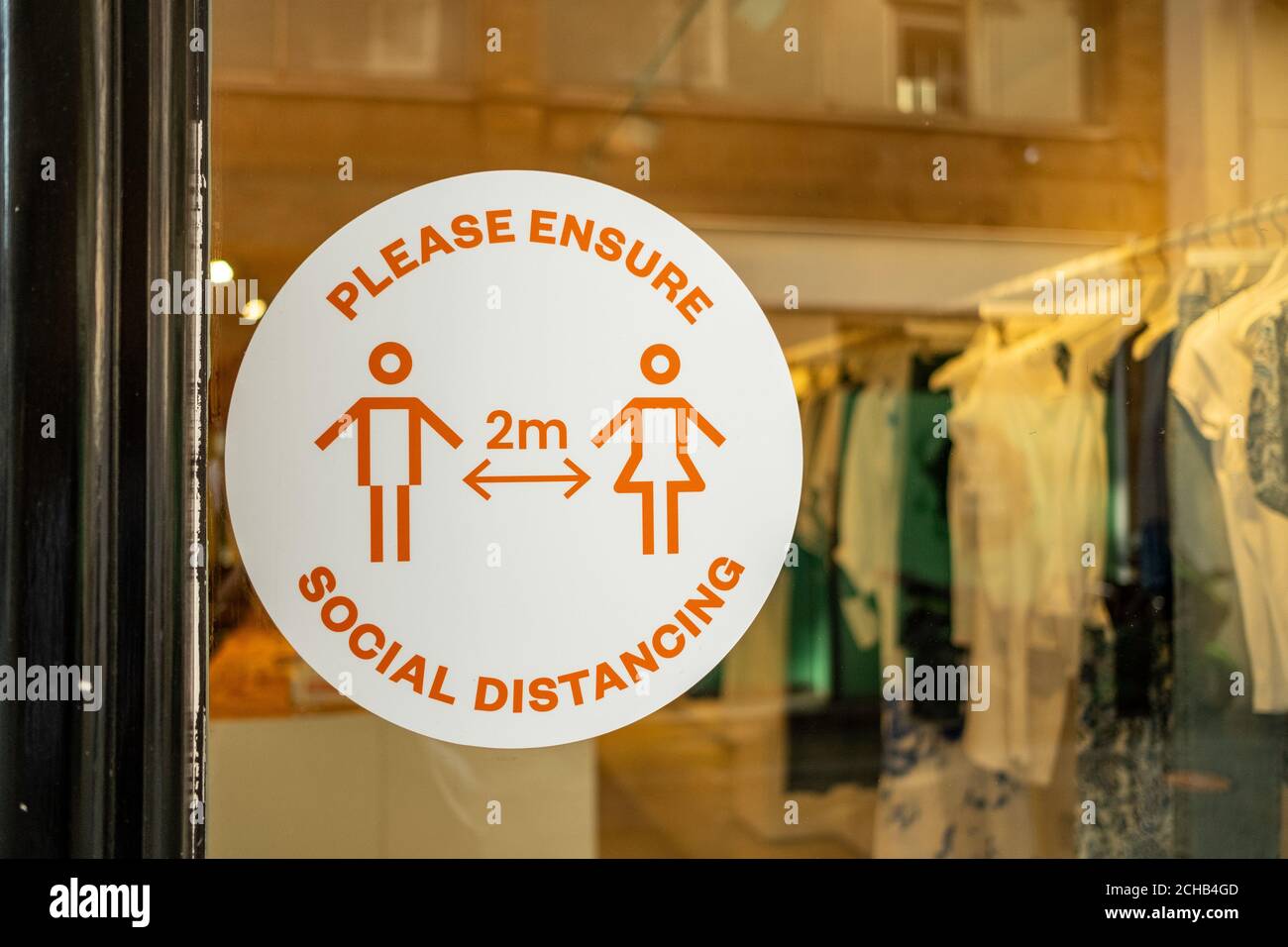 London- September 2020: Fashion retail shop window with a sign ...