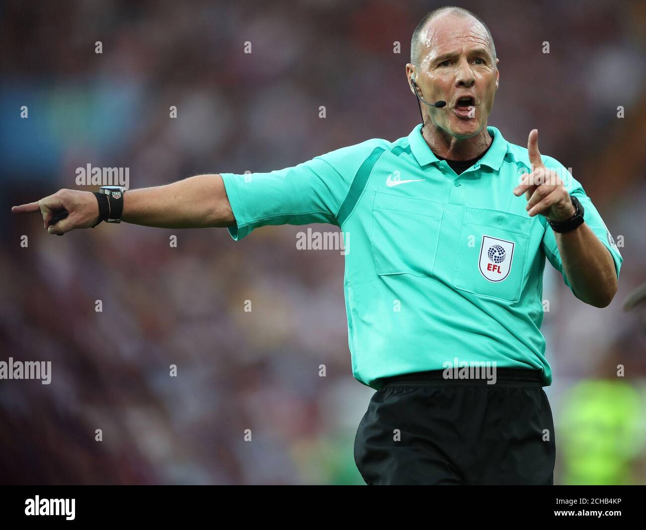 Referee Scott Duncan High Resolution Stock Photography and Images - Alamy